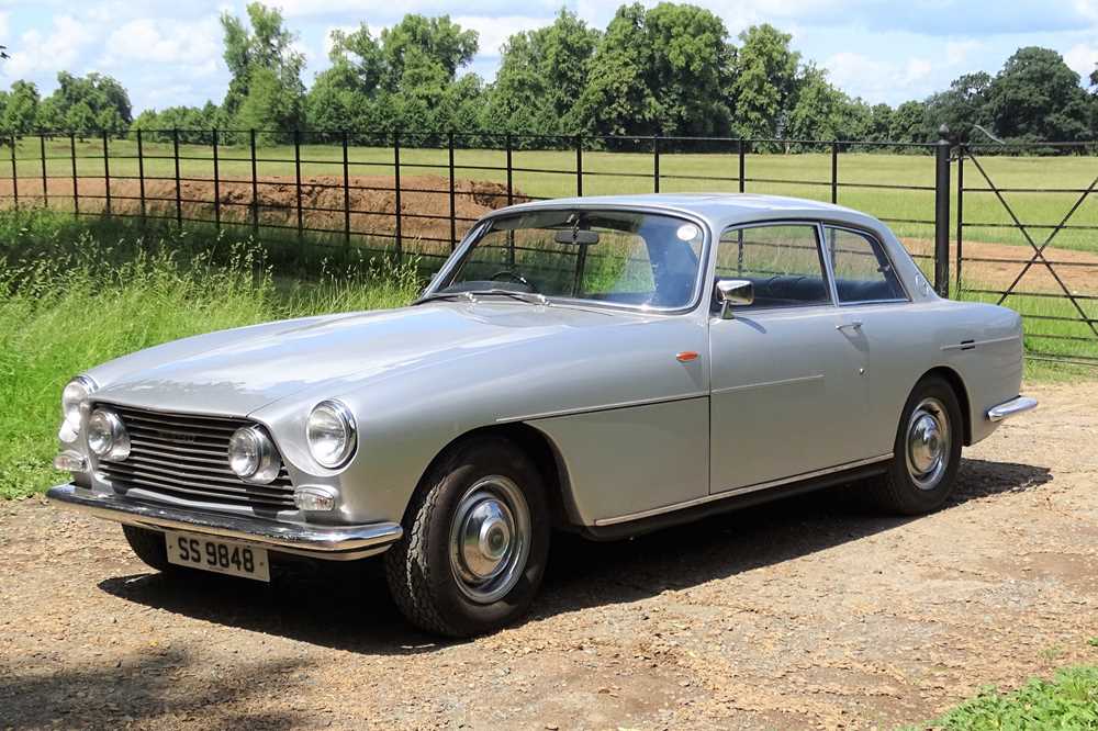 Lot 102 - 1972 Bristol 411 Series 2