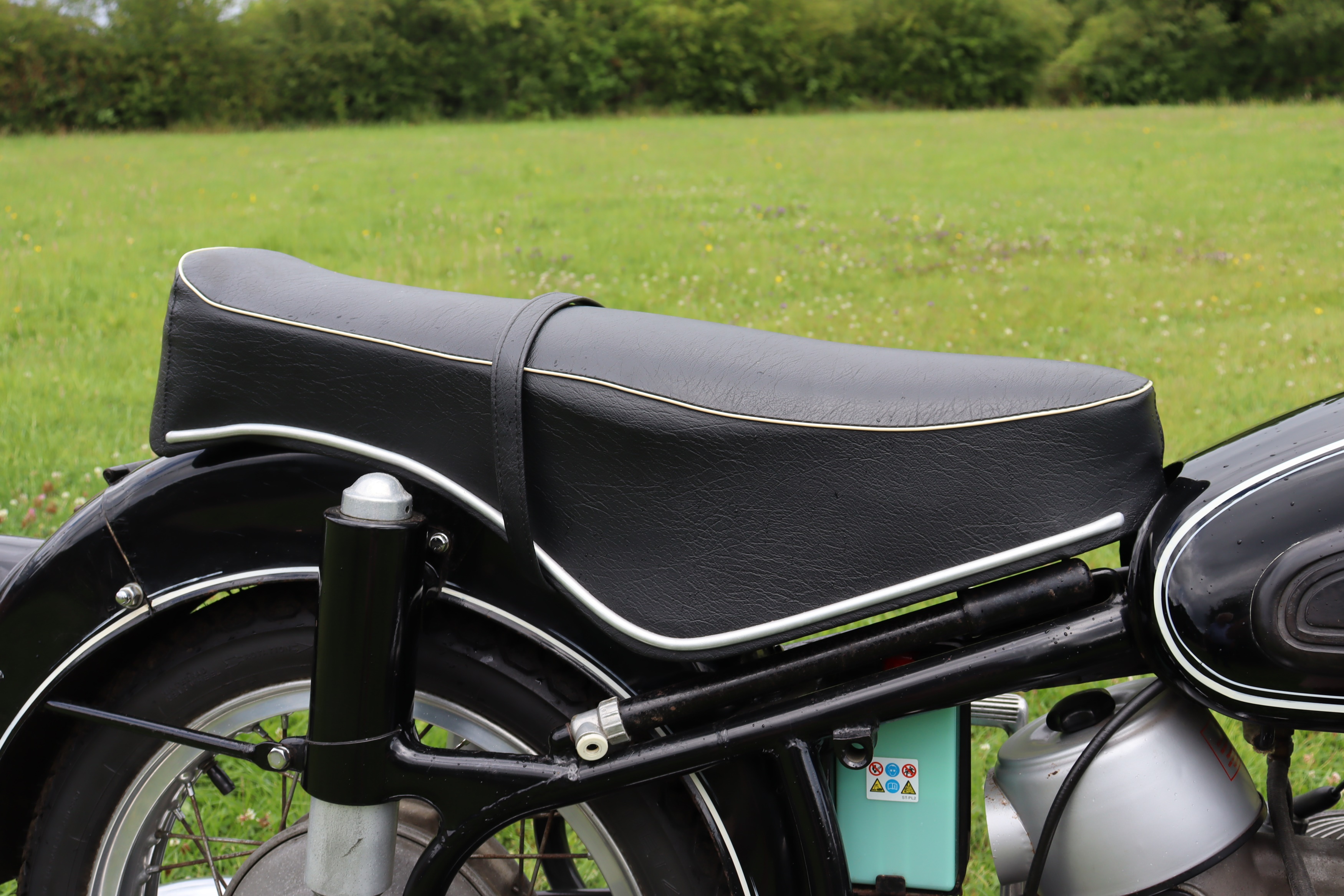 Lot 124 - 1963 BMW R69S