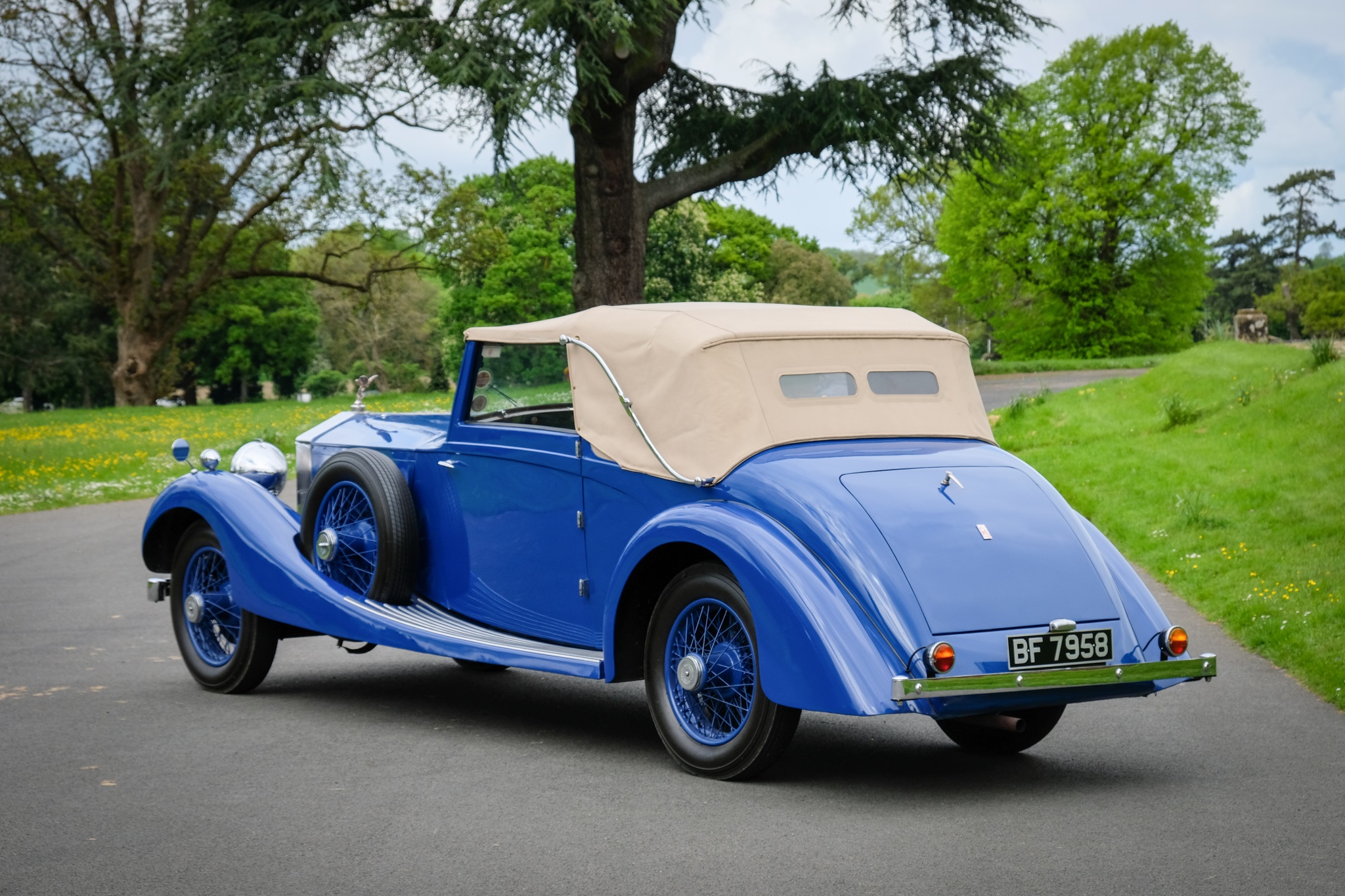 Lot 108 - 1925 Rolls-Royce Phantom I Three-Position