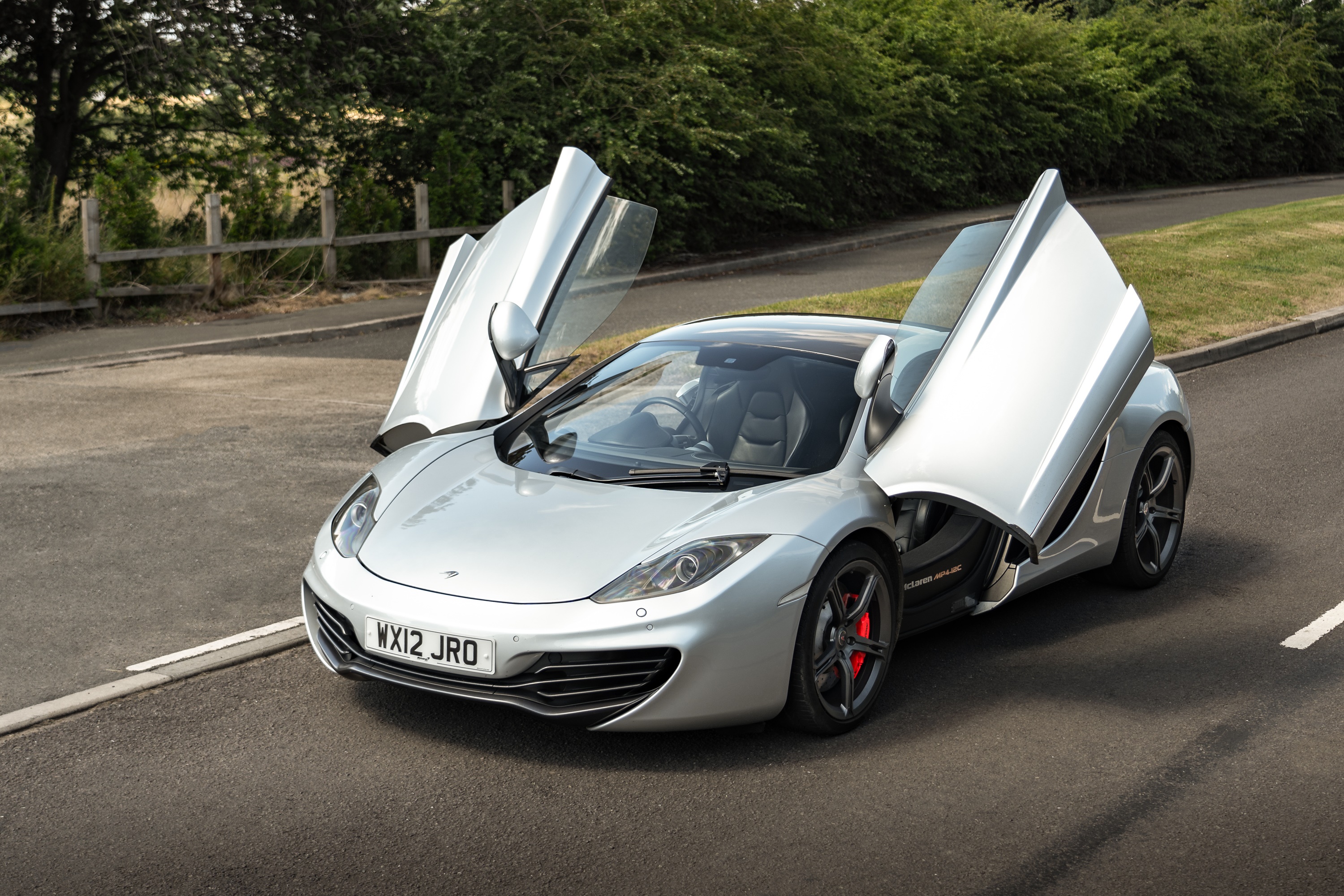 Lot 82 - 2012 McLaren MP4-12C