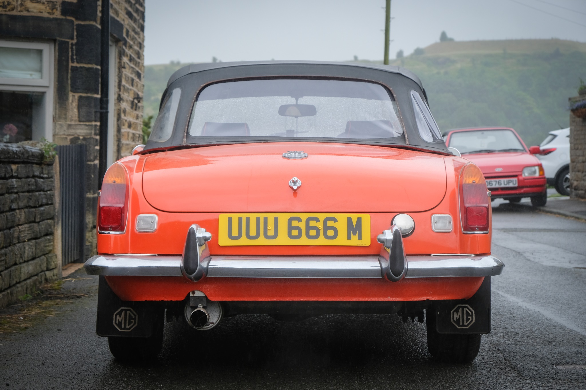 Lot 84 - 1973 MG B Roadster