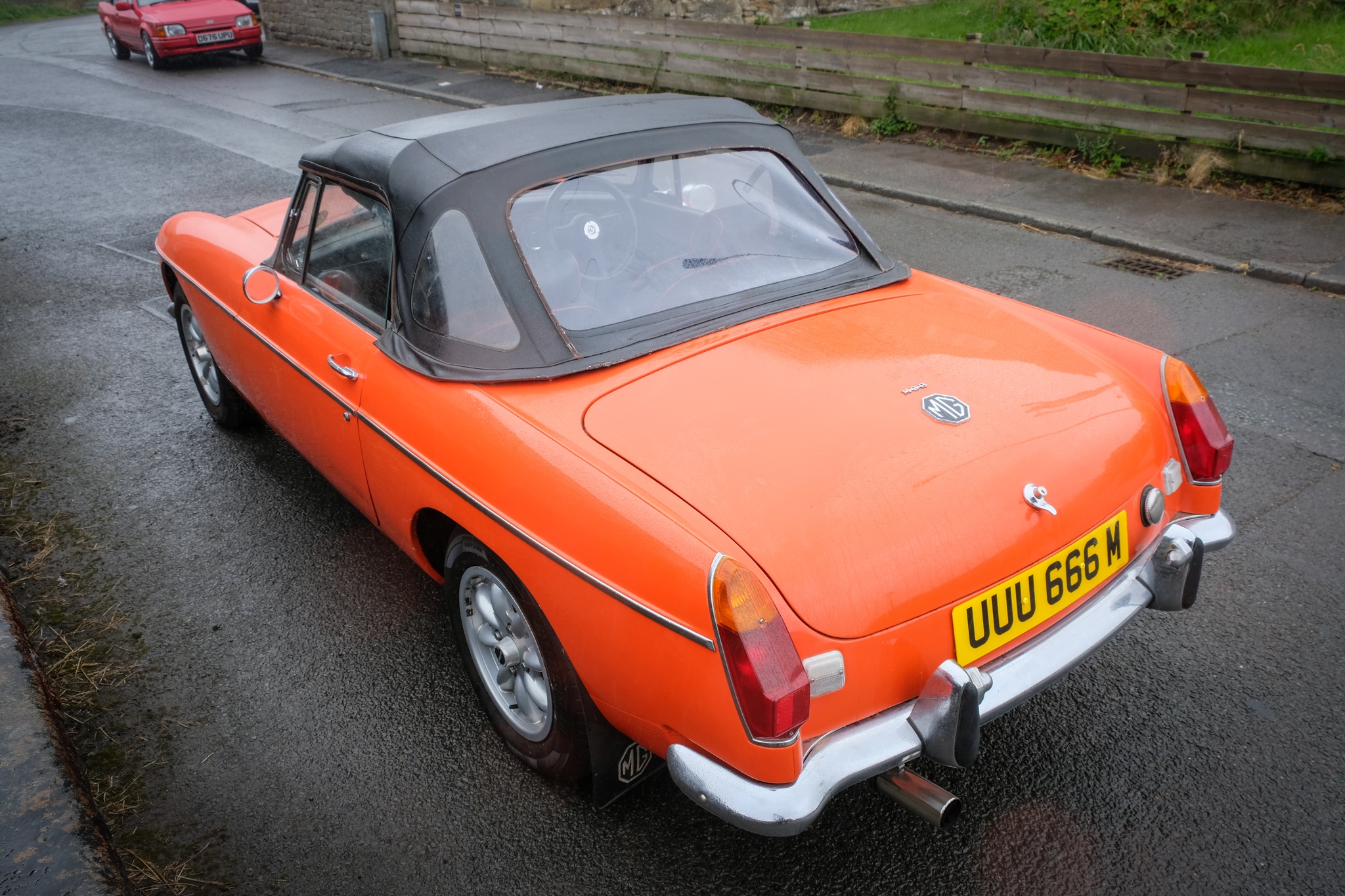 Lot 84 - 1973 MG B Roadster