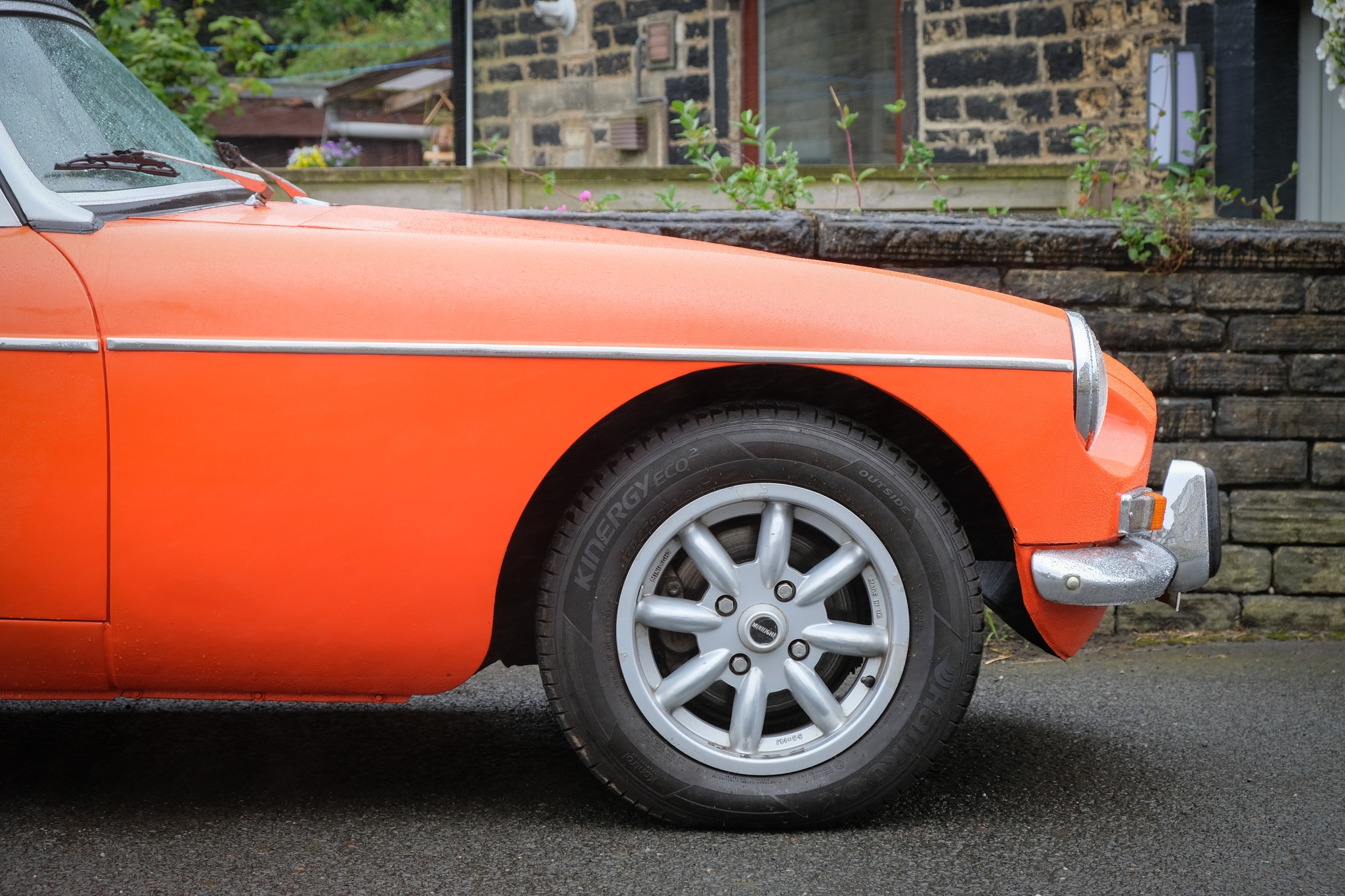 Lot 84 - 1973 MG B Roadster