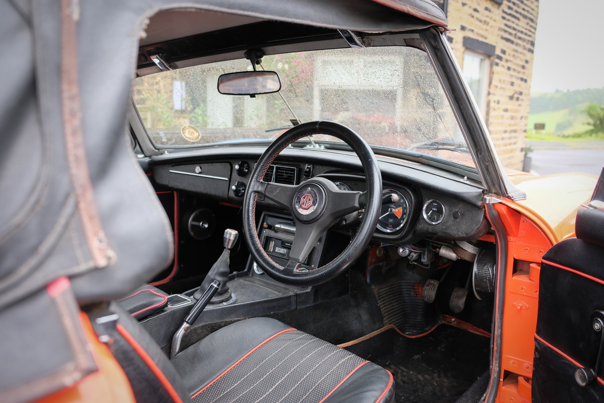 Lot 84 - 1973 MG B Roadster