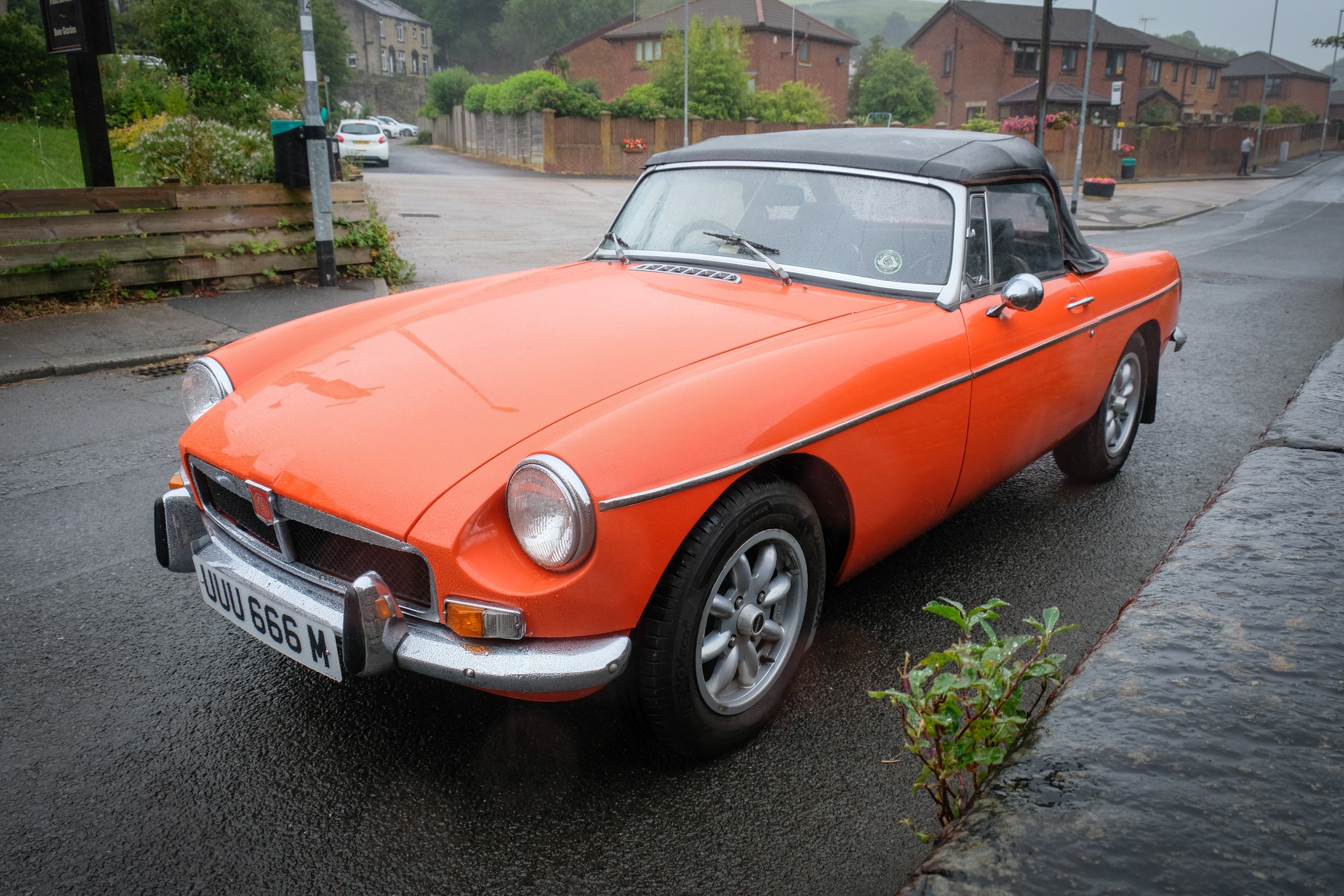 Lot 84 - 1973 MG B Roadster