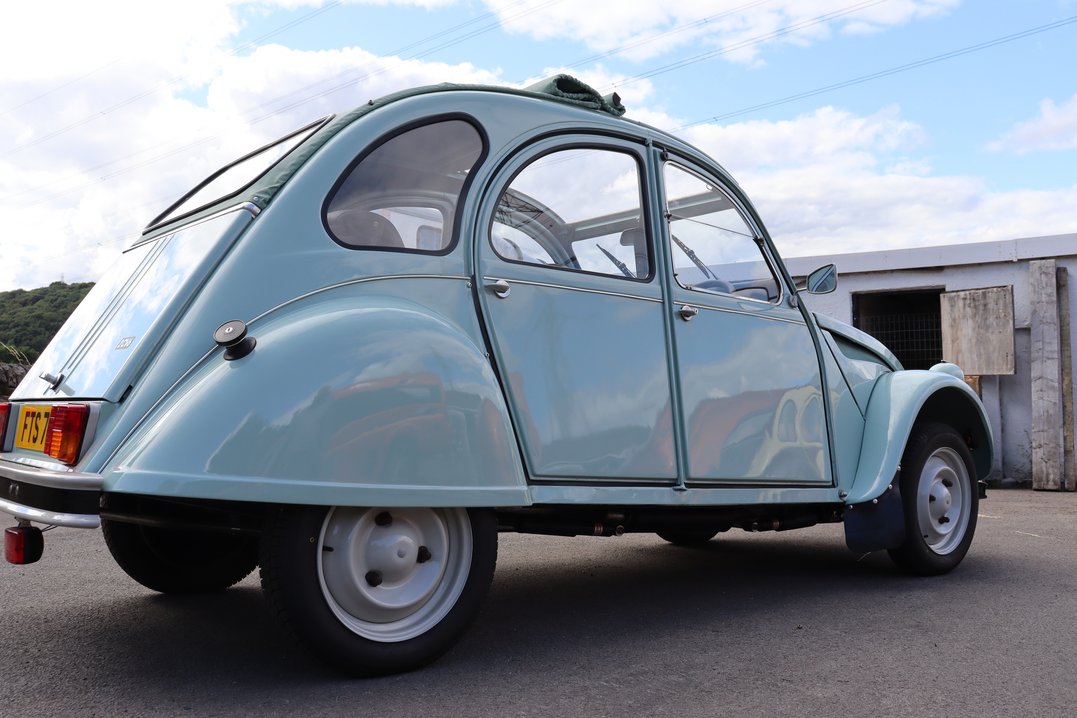 Lot 118 - 1981 Citroen 2CV 6 Club