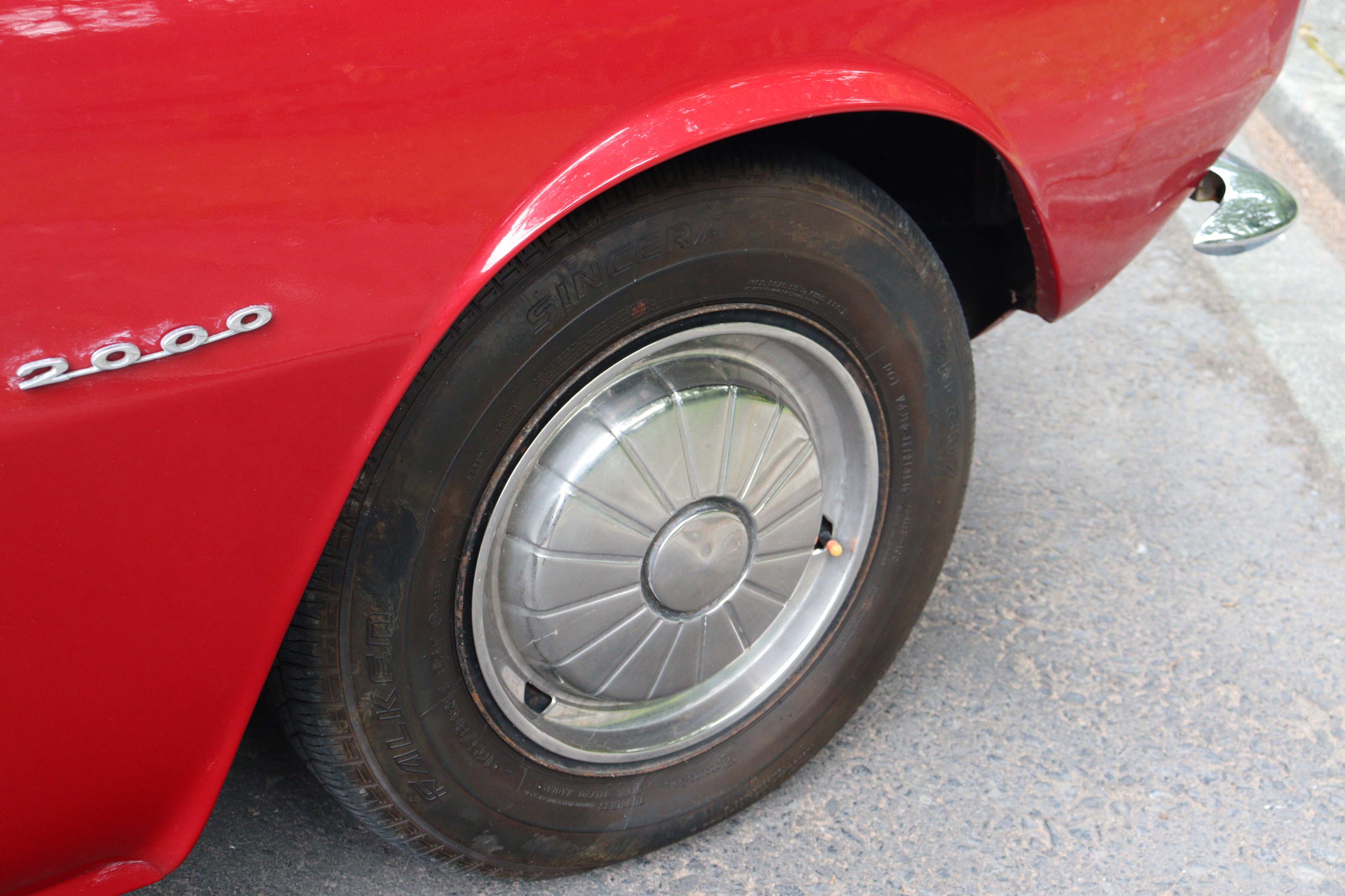 Lot 68 - 1967 Rover 2000 SC