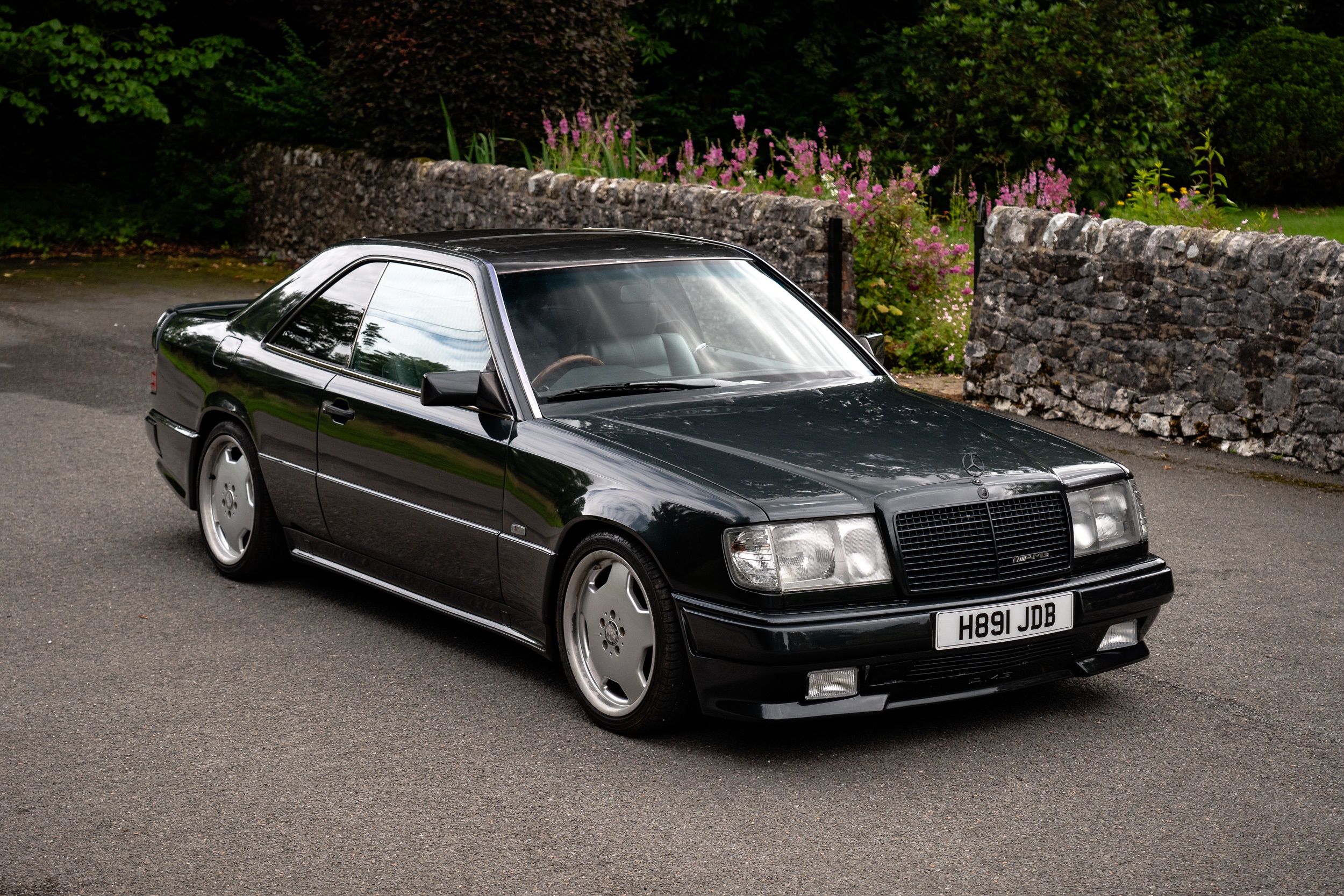 Lot 100 - 1990 Mercedes-Benz 300 CE 'AMG Hammer'