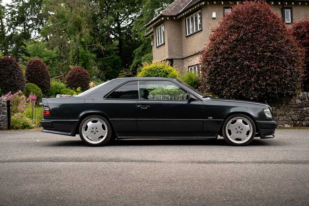 Lot 100 - 1990 Mercedes-Benz 300 CE 'AMG Hammer'