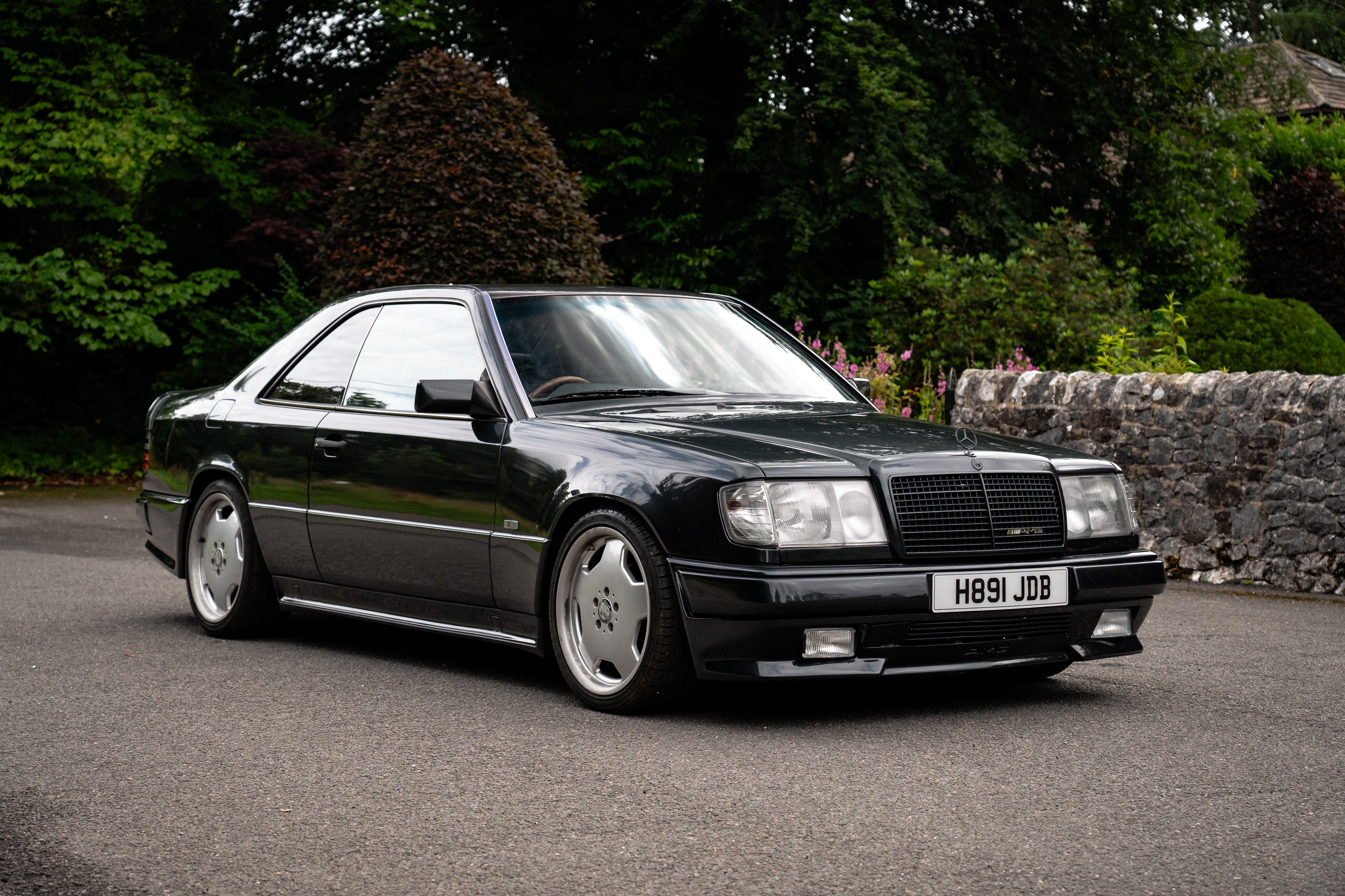 Lot 100 - 1990 Mercedes-Benz 300 CE 'AMG Hammer'
