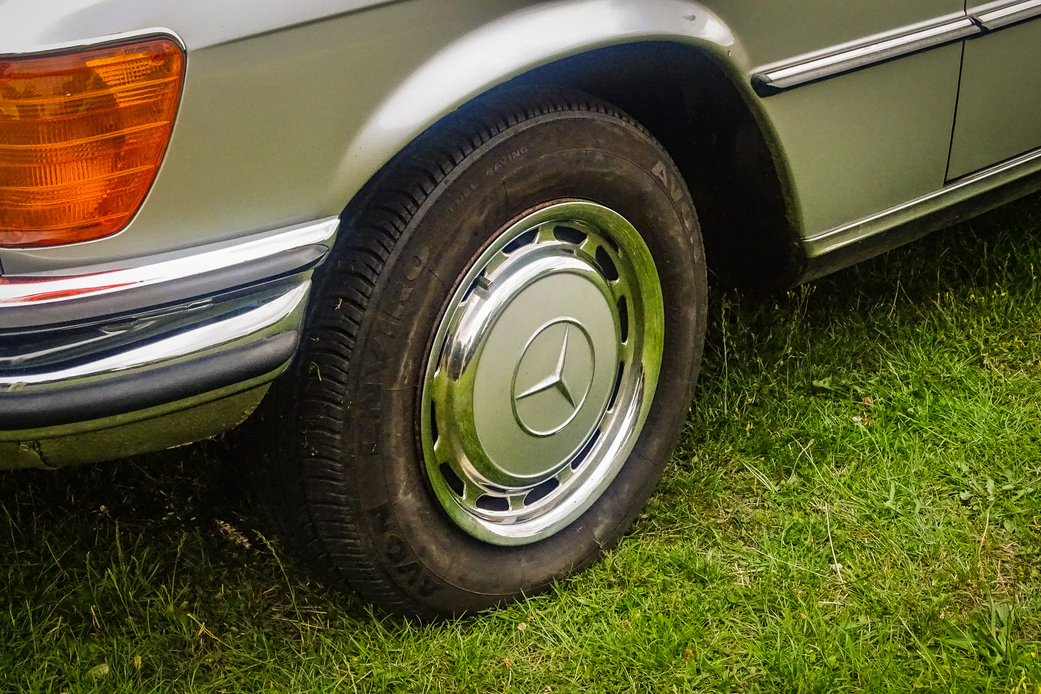 Lot 398 - 1975 Mercedes-Benz 280SE