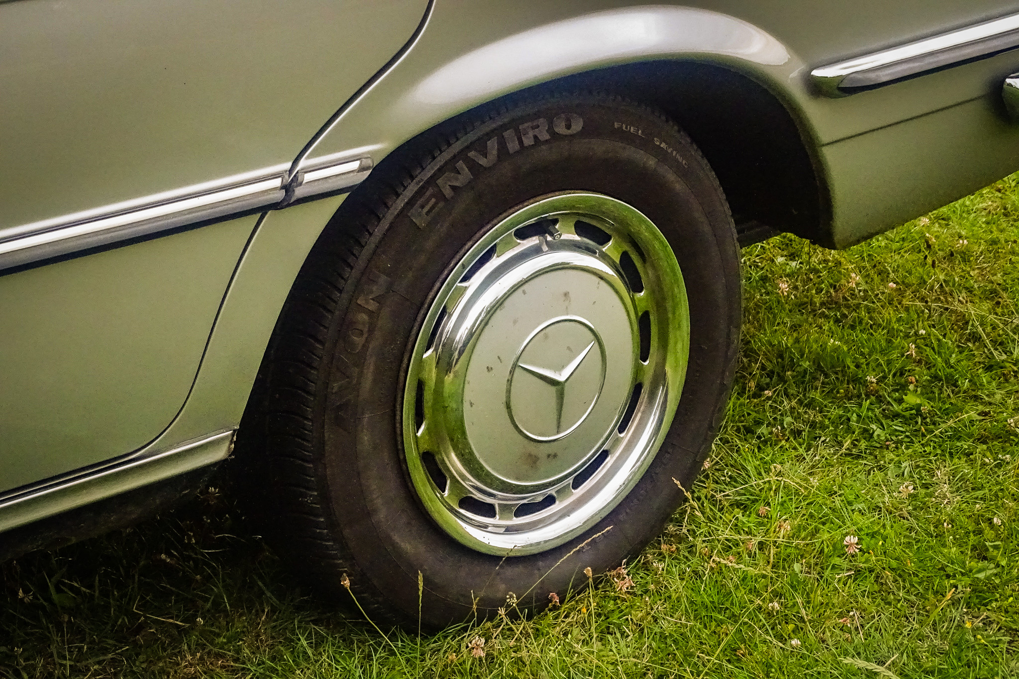 Lot 398 - 1975 Mercedes-Benz 280SE