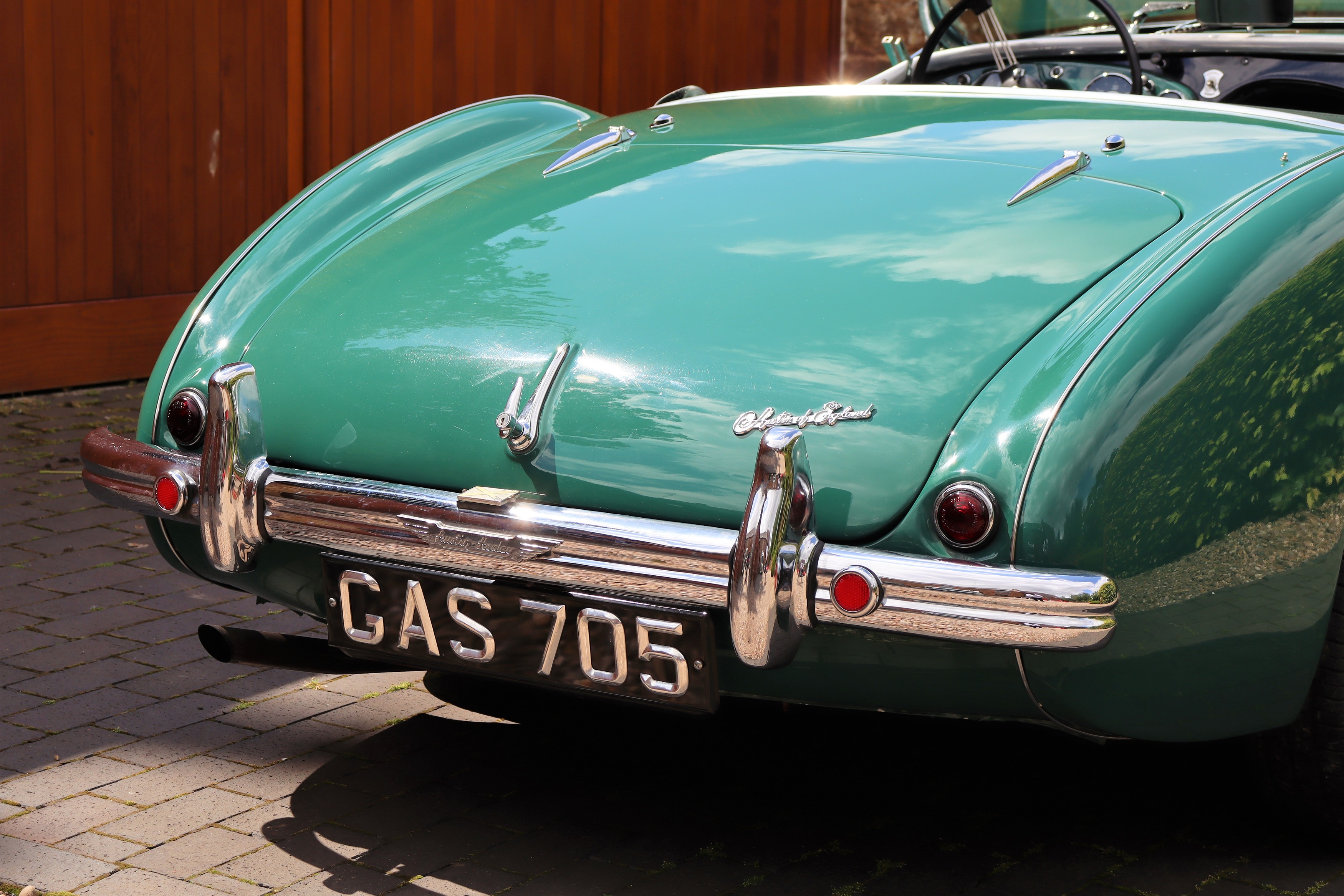 Lot 380 - 1953 Austin-Healey 100 Modified to 'M'