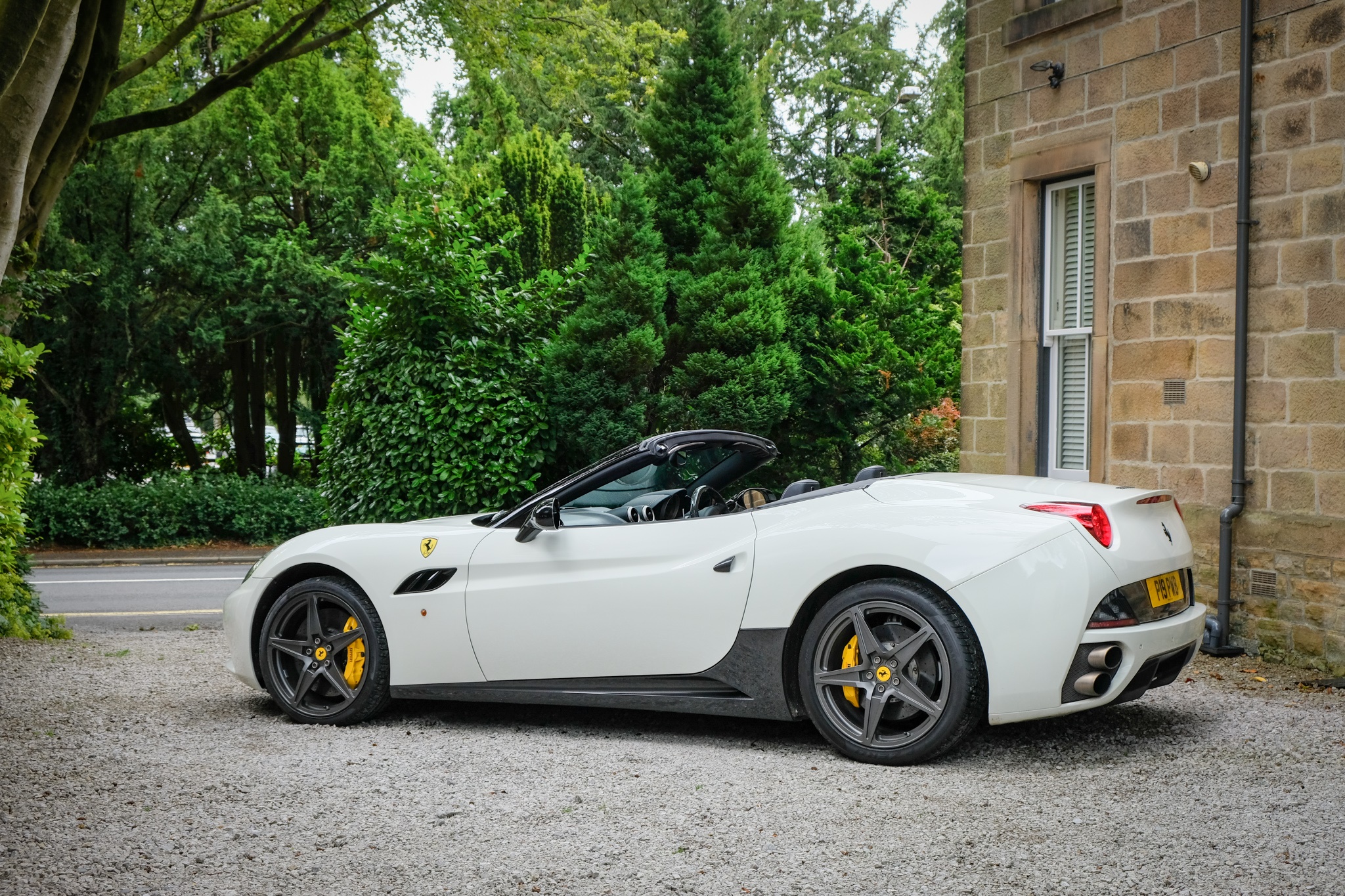 Lot 108 - 2010 Ferrari California