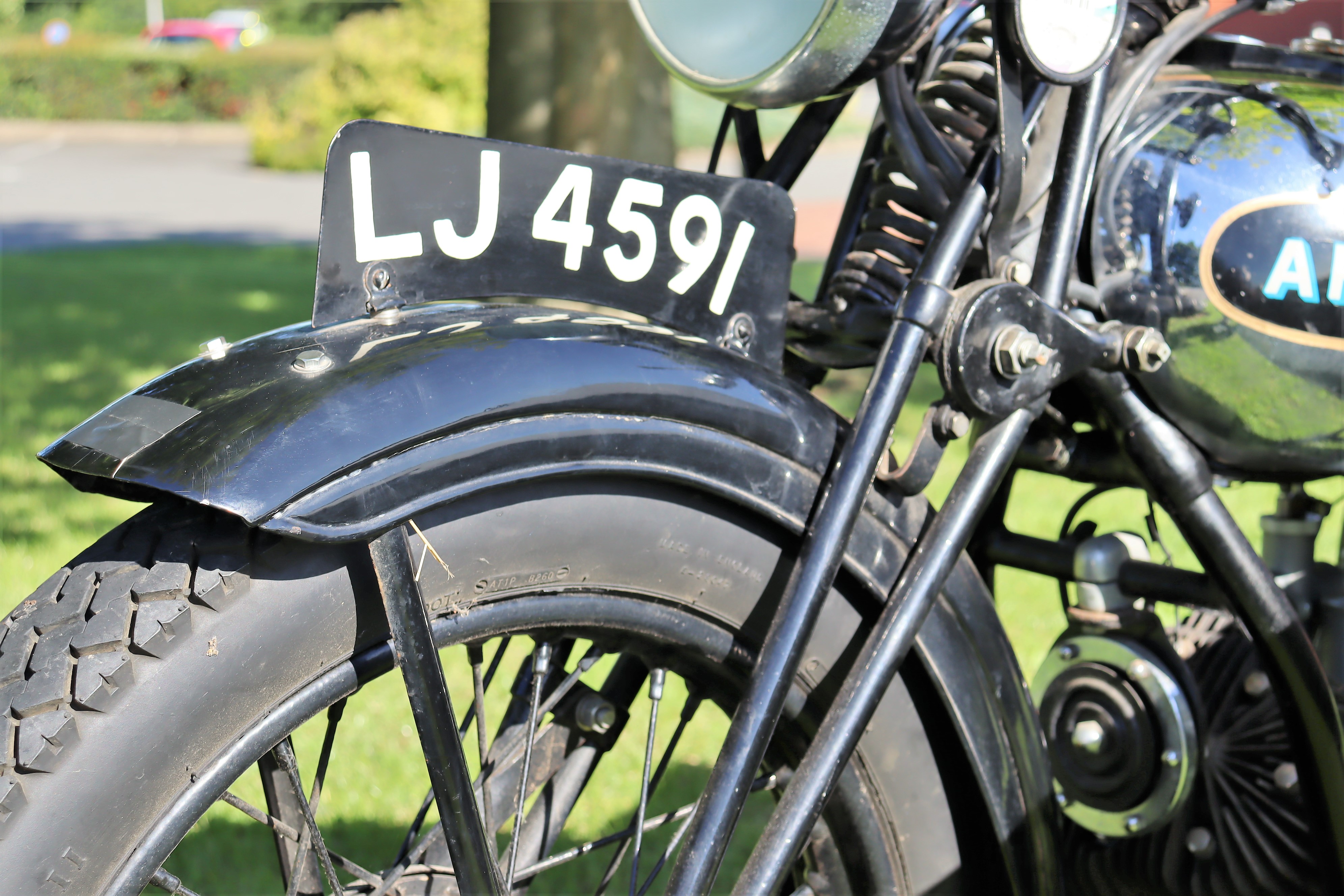 Lot 347 - 1931 Ariel SB31 Sloper Outfit