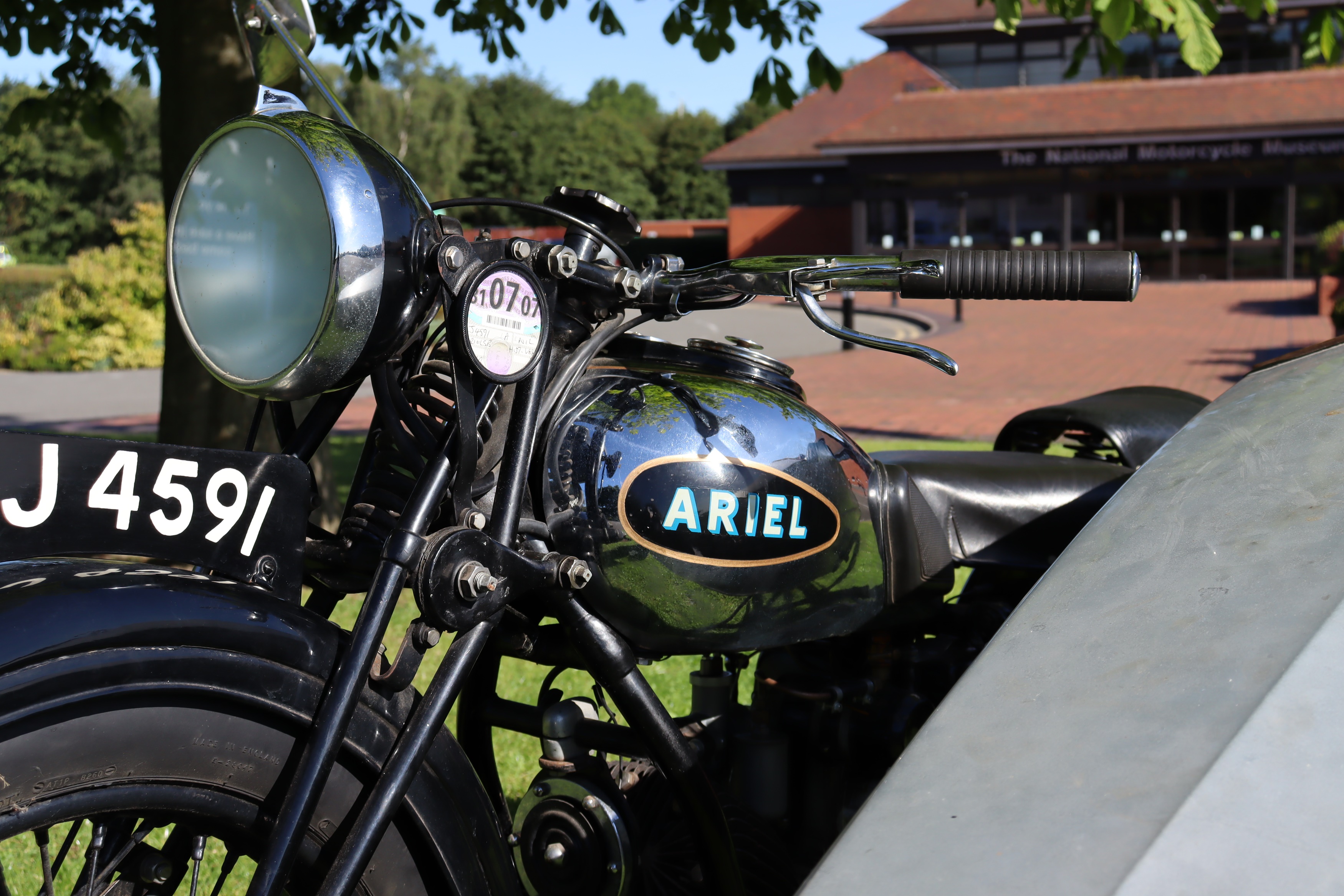 Lot 347 - 1931 Ariel SB31 Sloper Outfit
