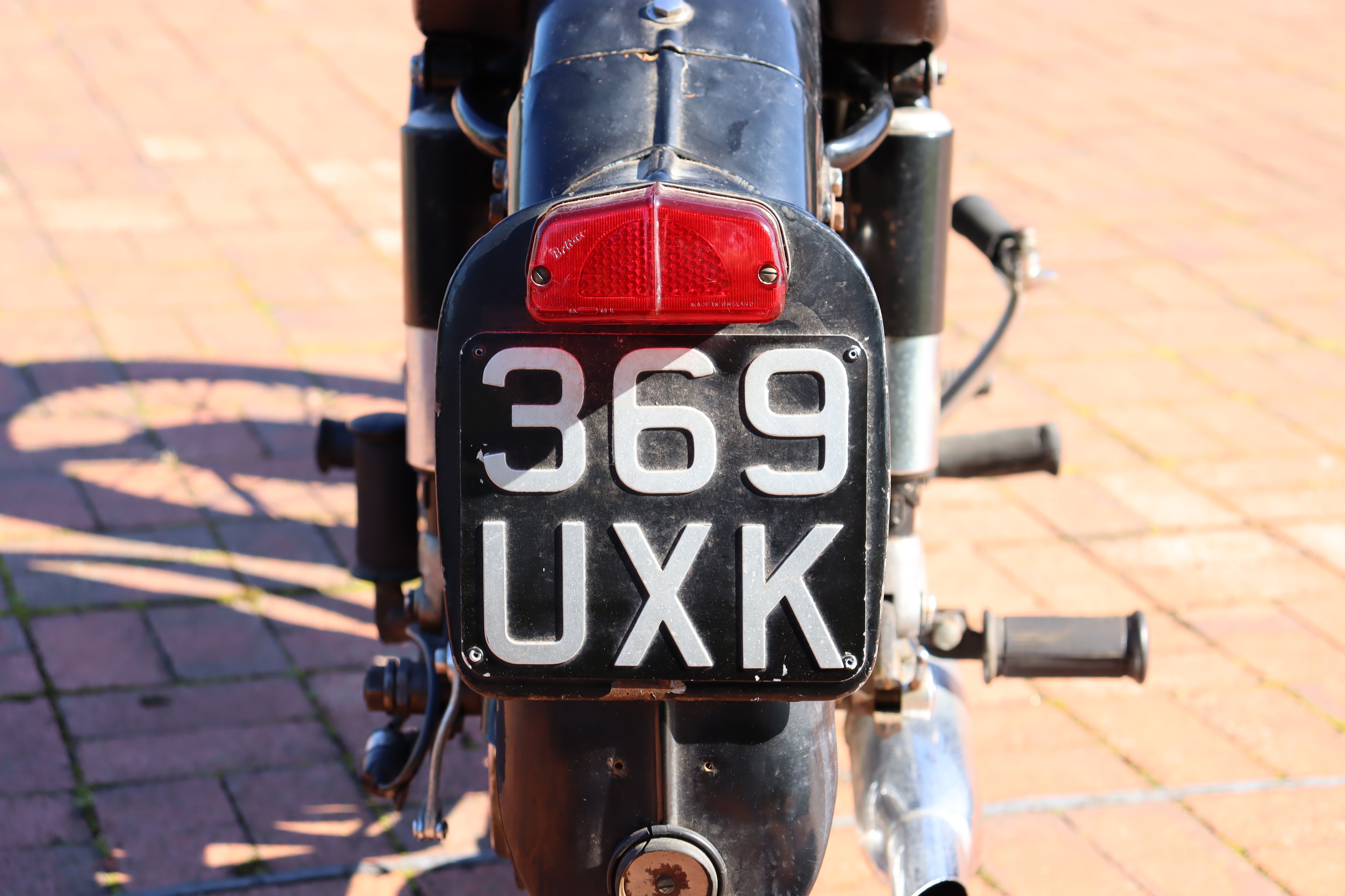 Lot 346 - 1957 Matchless G80