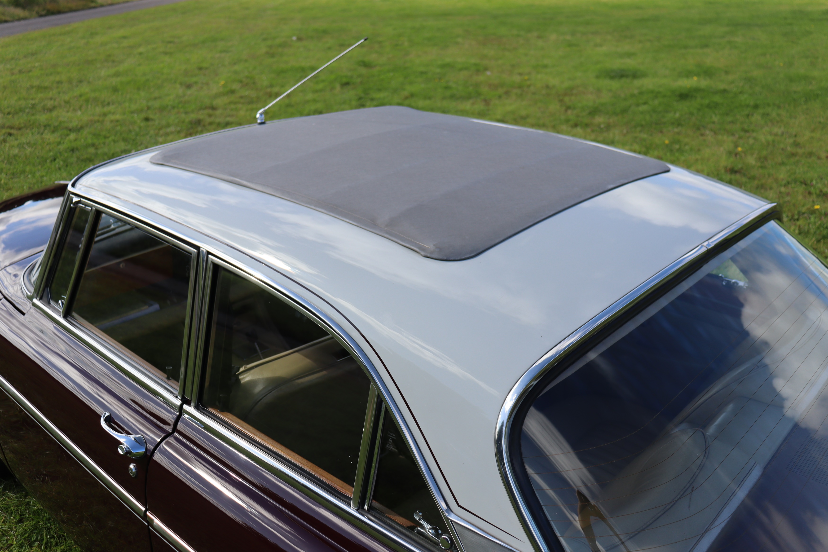 Lot 316 - 1973 Rover P5B 3.5 Coupe