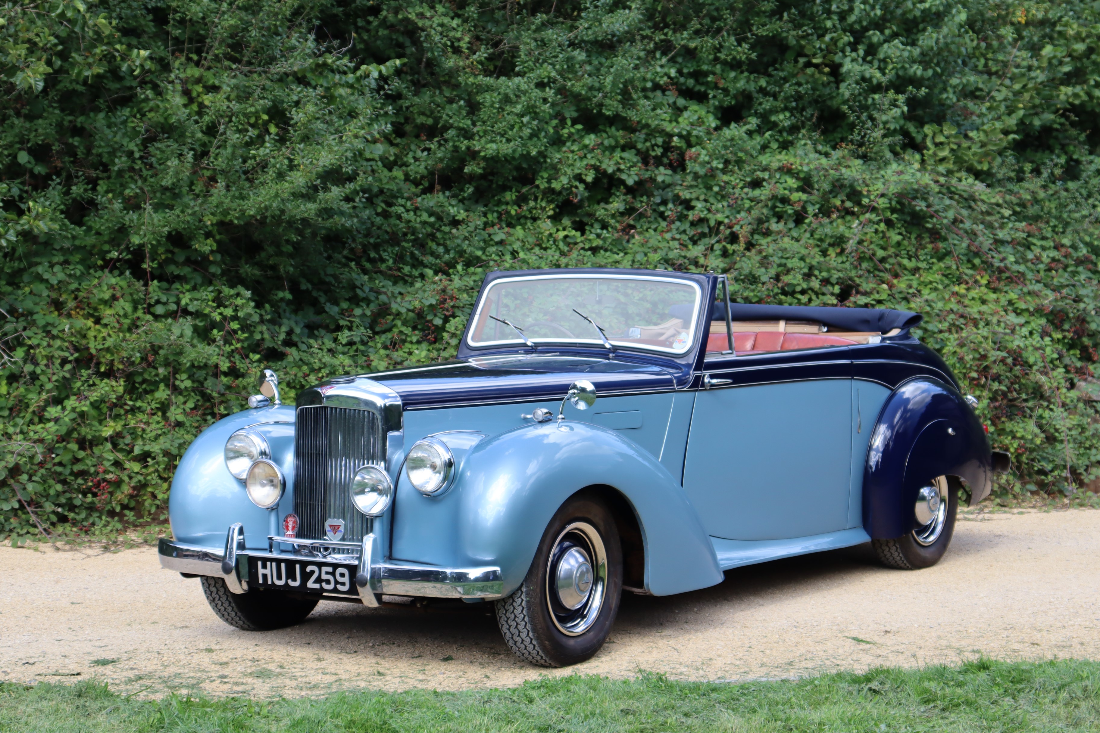 Lot 483 - 1952 Alvis TA21 Three-Position Drophead