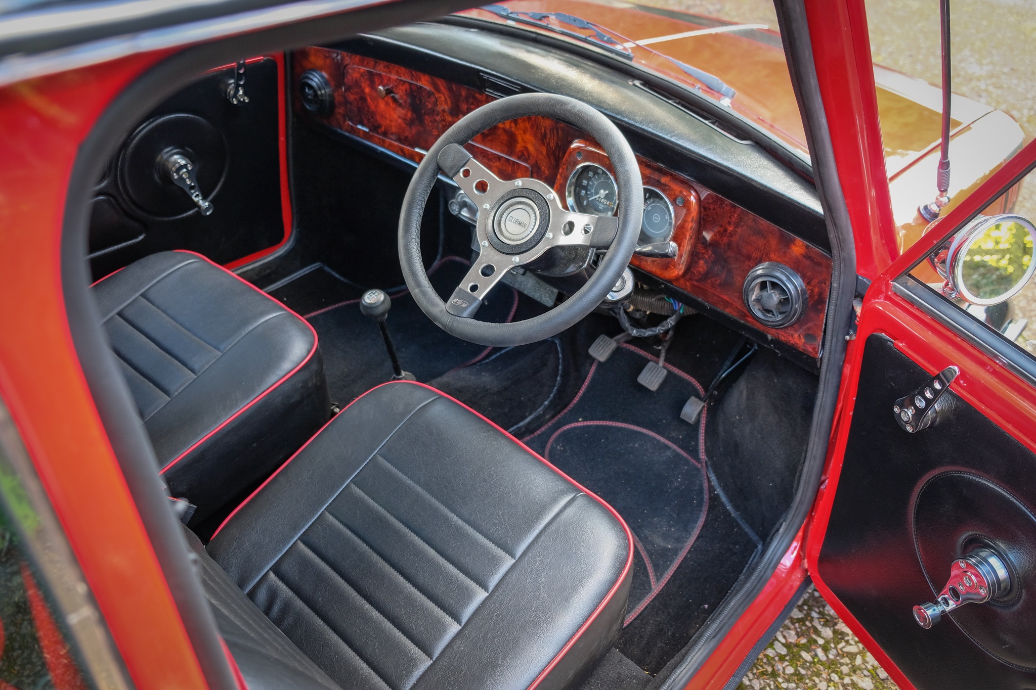 Lot 105 - 1976 Leyland Mini Clubman