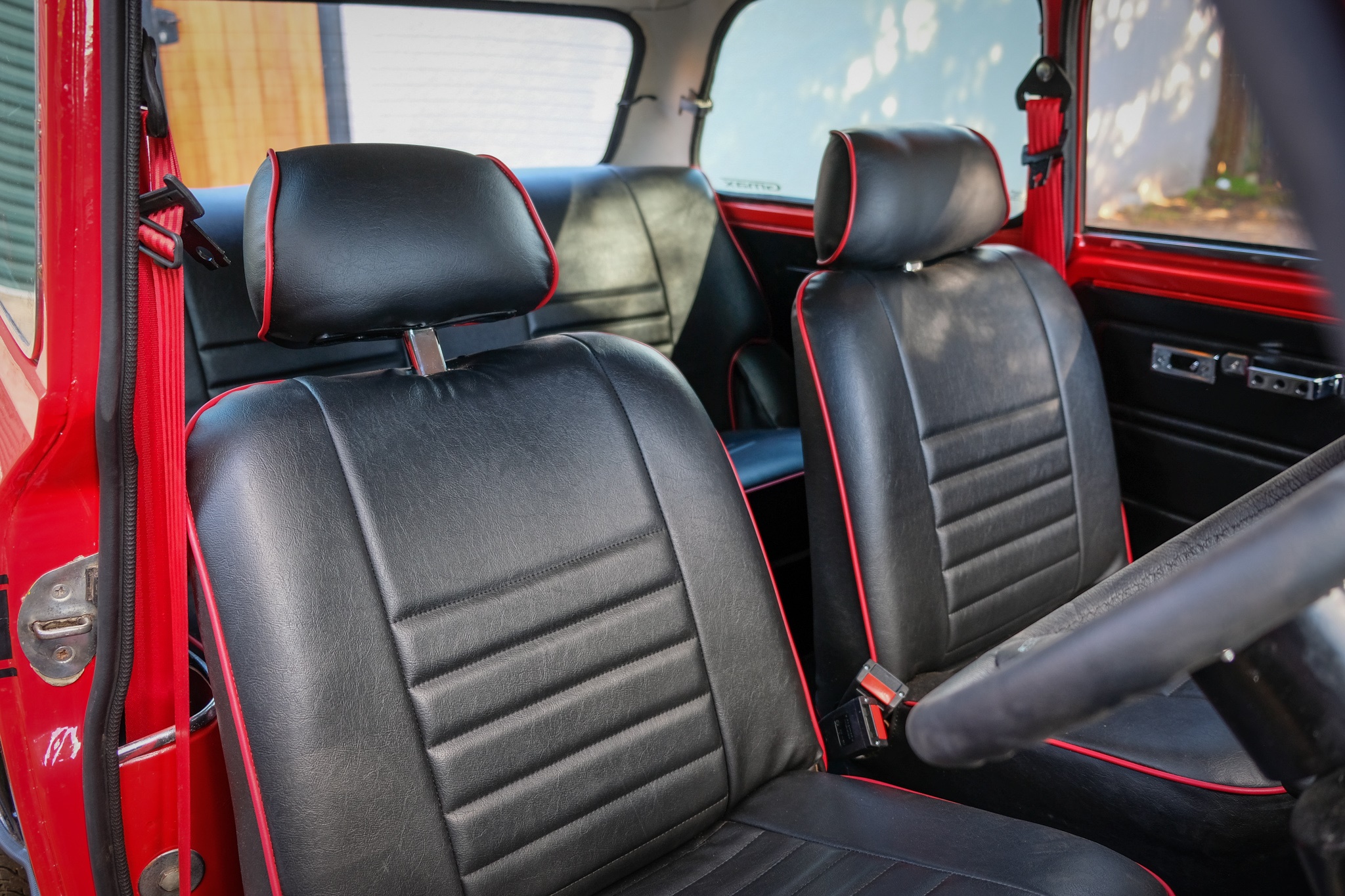 Lot 105 - 1976 Leyland Mini Clubman