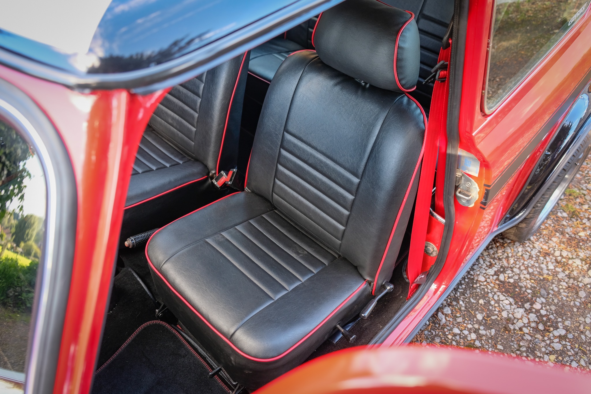 Lot 105 - 1976 Leyland Mini Clubman