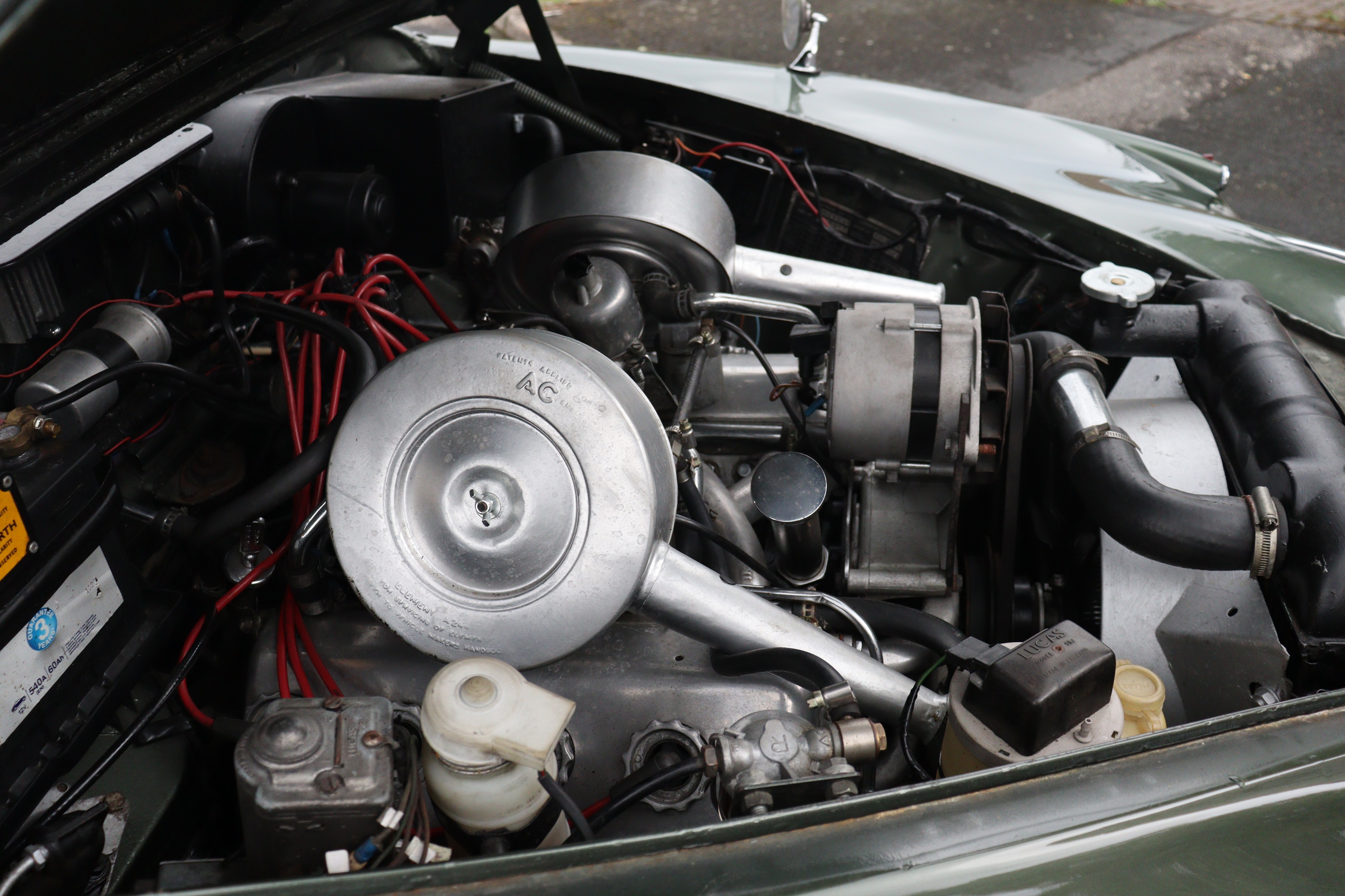 Lot 393 - 1968 Daimler V8-250