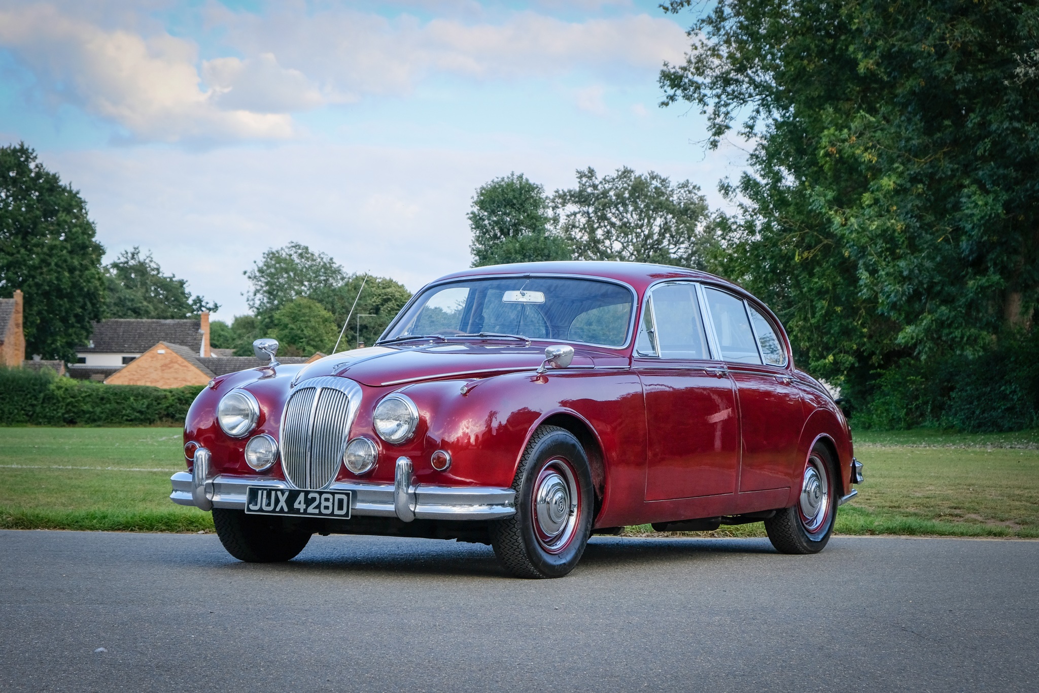 Lot 404 - 1966 Daimler 2.5 V8 Saloon