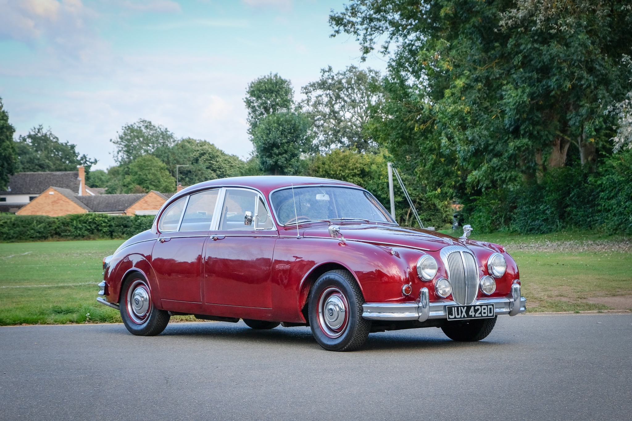 Lot 404 - 1966 Daimler 2.5 V8 Saloon