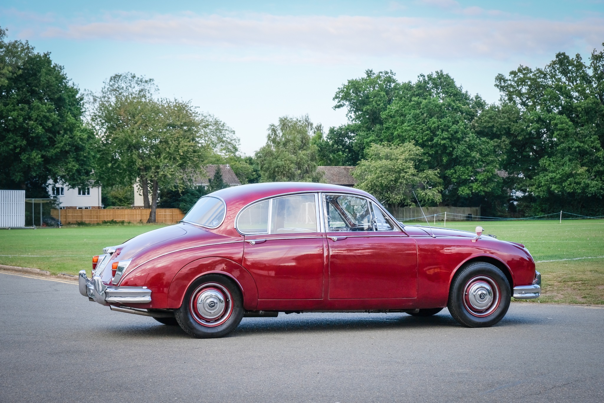 Lot 404 - 1966 Daimler 2.5 V8 Saloon