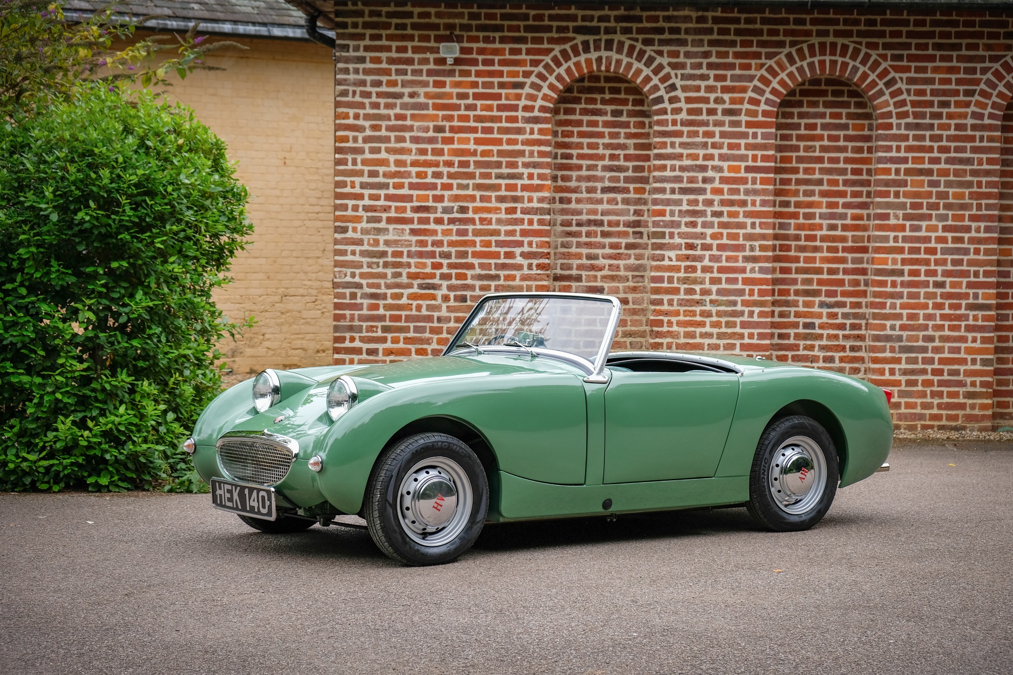 Lot 305 - 1960 Austin Healey 'Frogeye' Sprite MkI