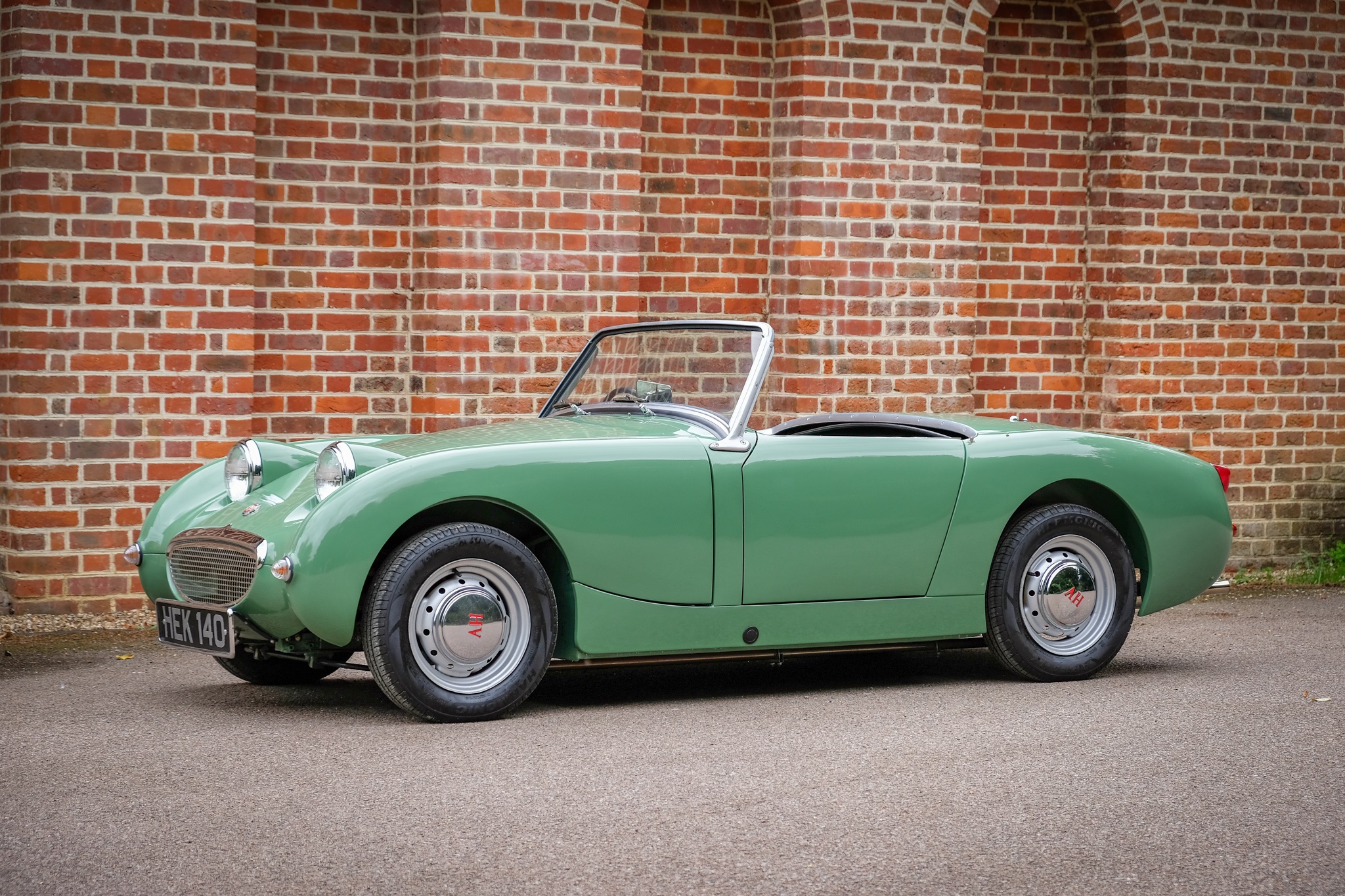 Lot 305 - 1960 Austin Healey 'Frogeye' Sprite MkI