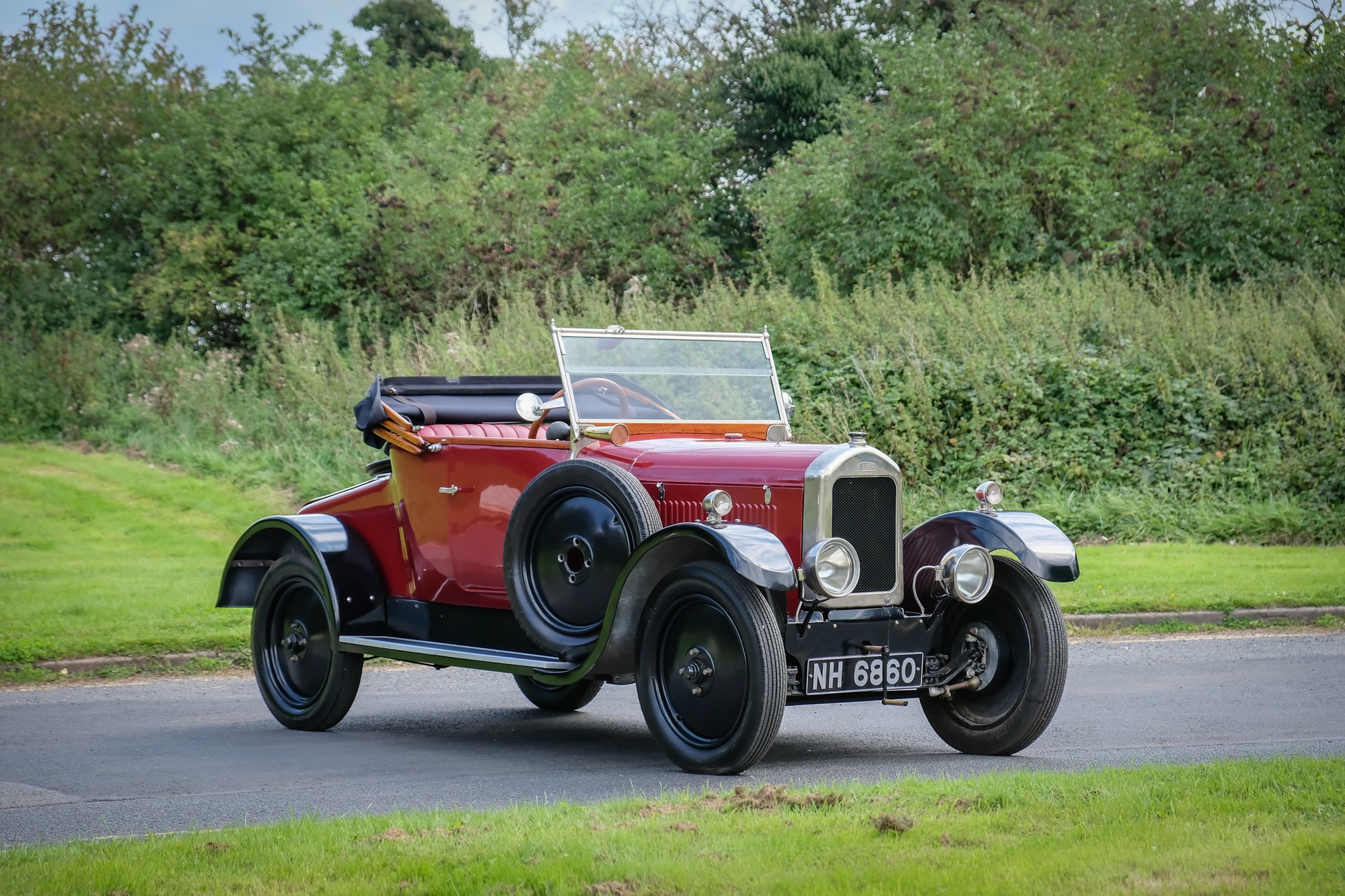 Lot 461 - 1926 Singer 10/26 Two-Seater DHC with Dickey