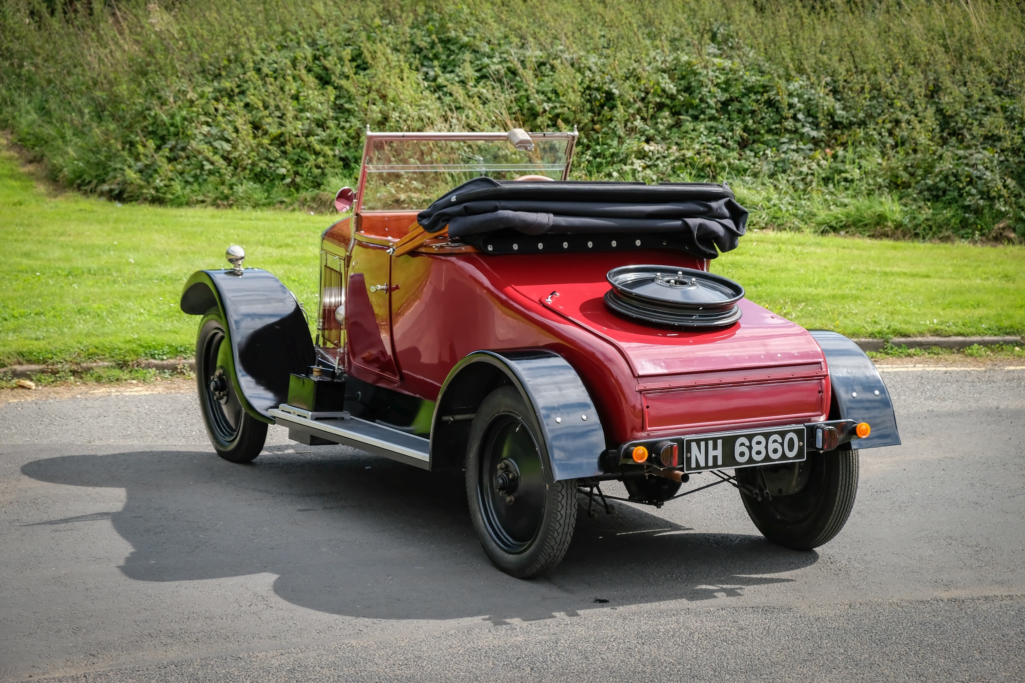 Lot 461 - 1926 Singer 10/26 Two-Seater DHC with Dickey