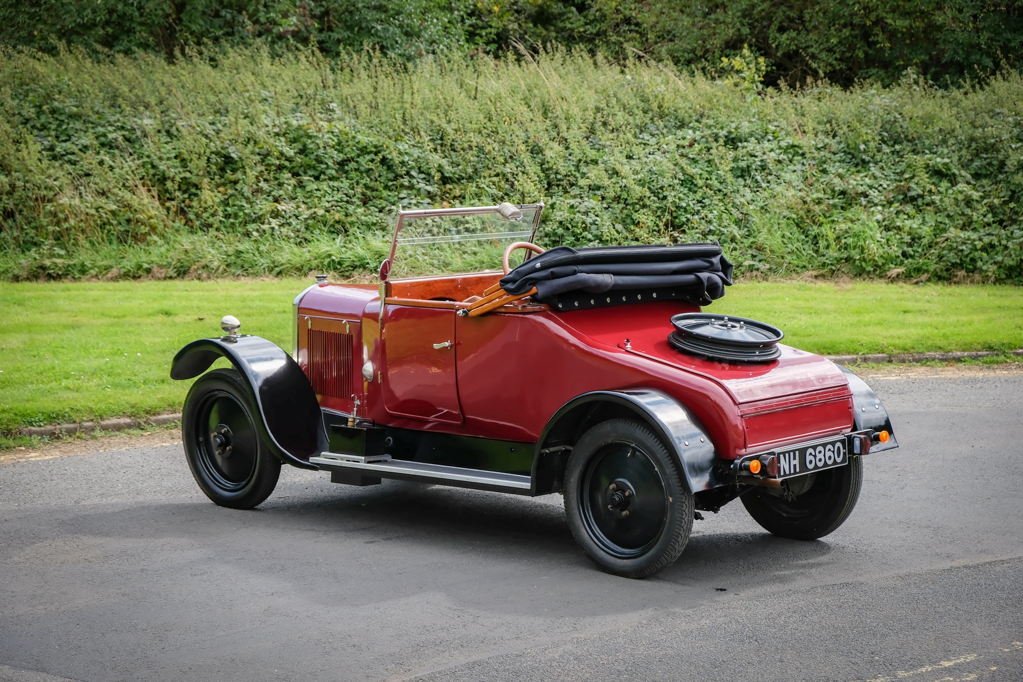 Lot 461 - 1926 Singer 10/26 Two-Seater DHC with Dickey