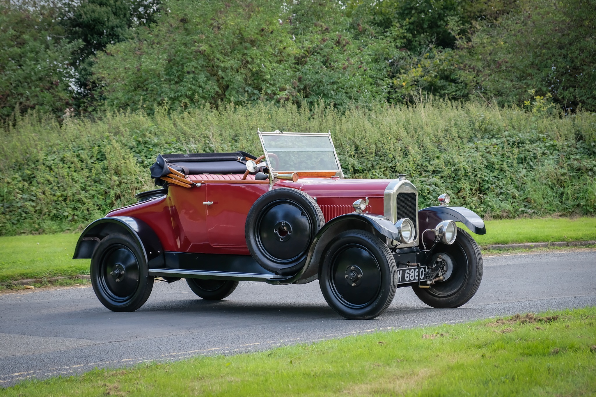 Lot 461 - 1926 Singer 10/26 Two-Seater DHC with Dickey