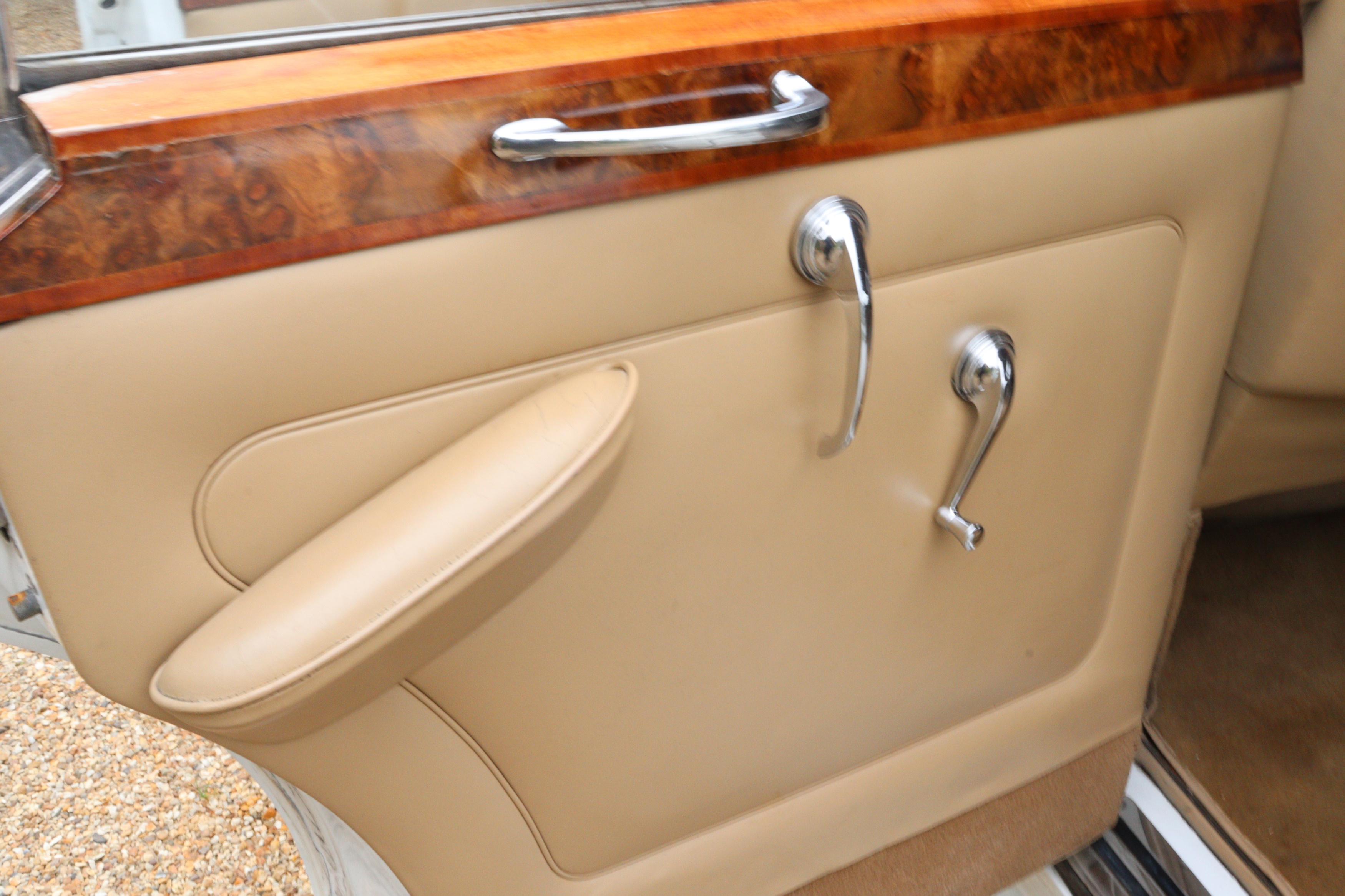 Lot 491 - 1964 Rolls-Royce Silver Cloud III LWB