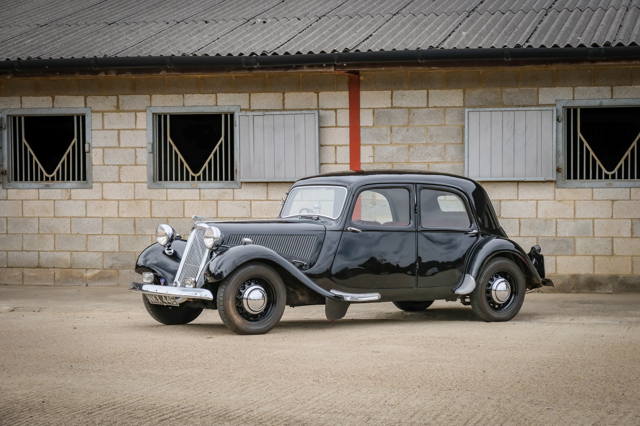 Lot 335 - 1950 Citroen Light 15 Traction Avant
