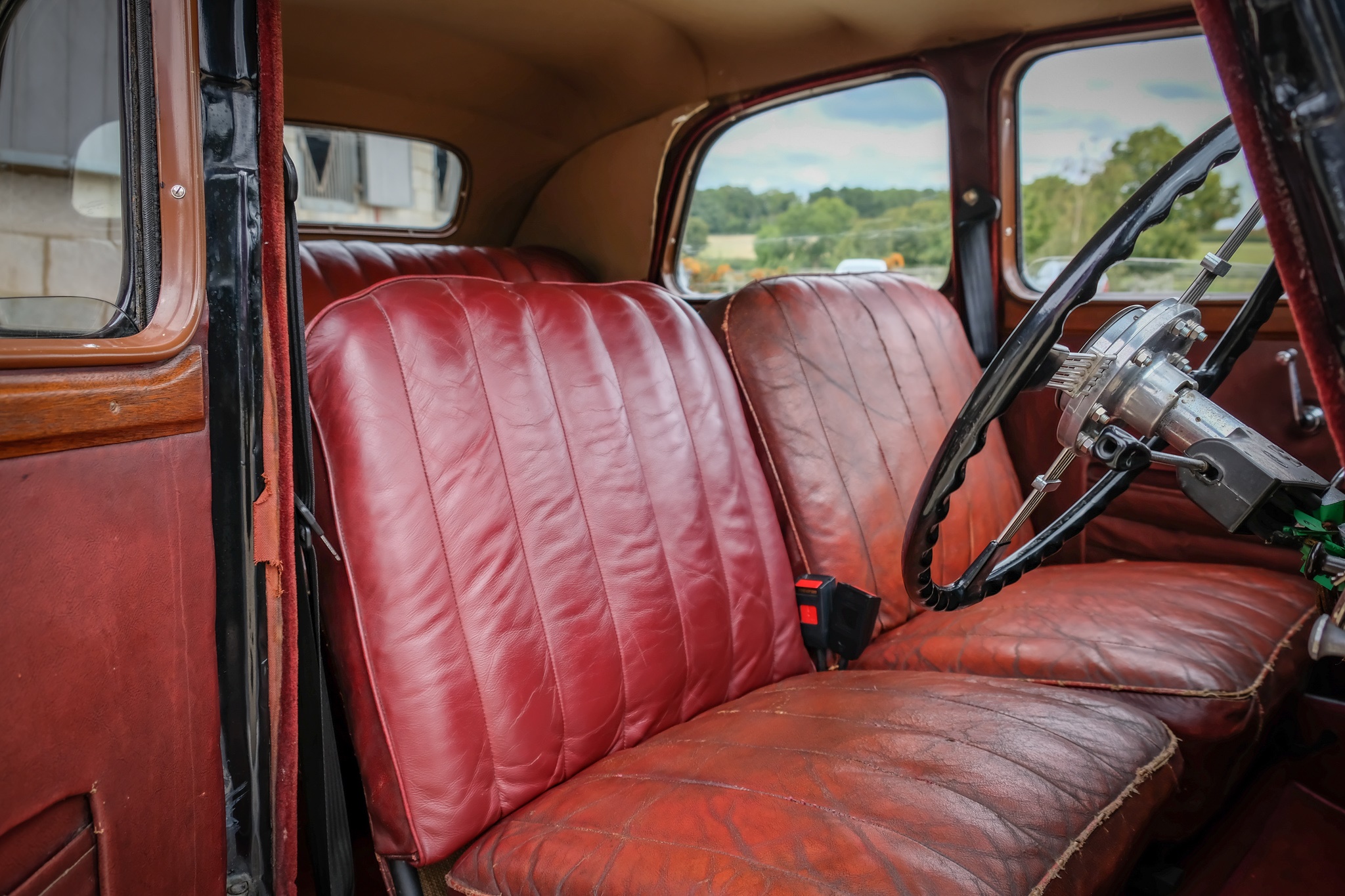 Lot 335 - 1950 Citroen Light 15 Traction Avant
