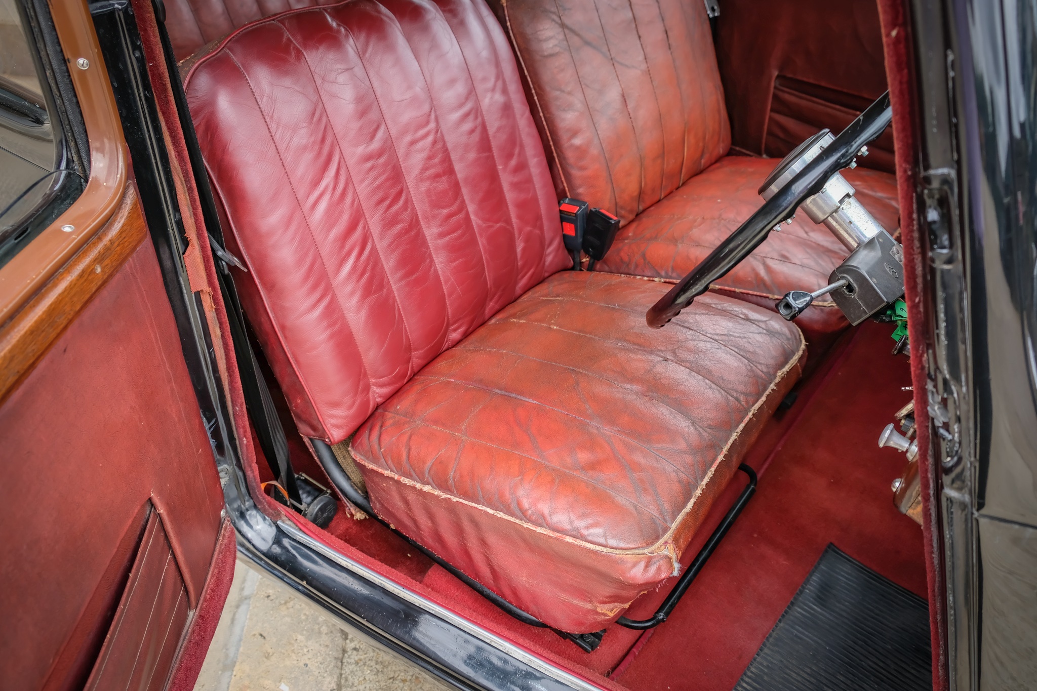 Lot 335 - 1950 Citroen Light 15 Traction Avant