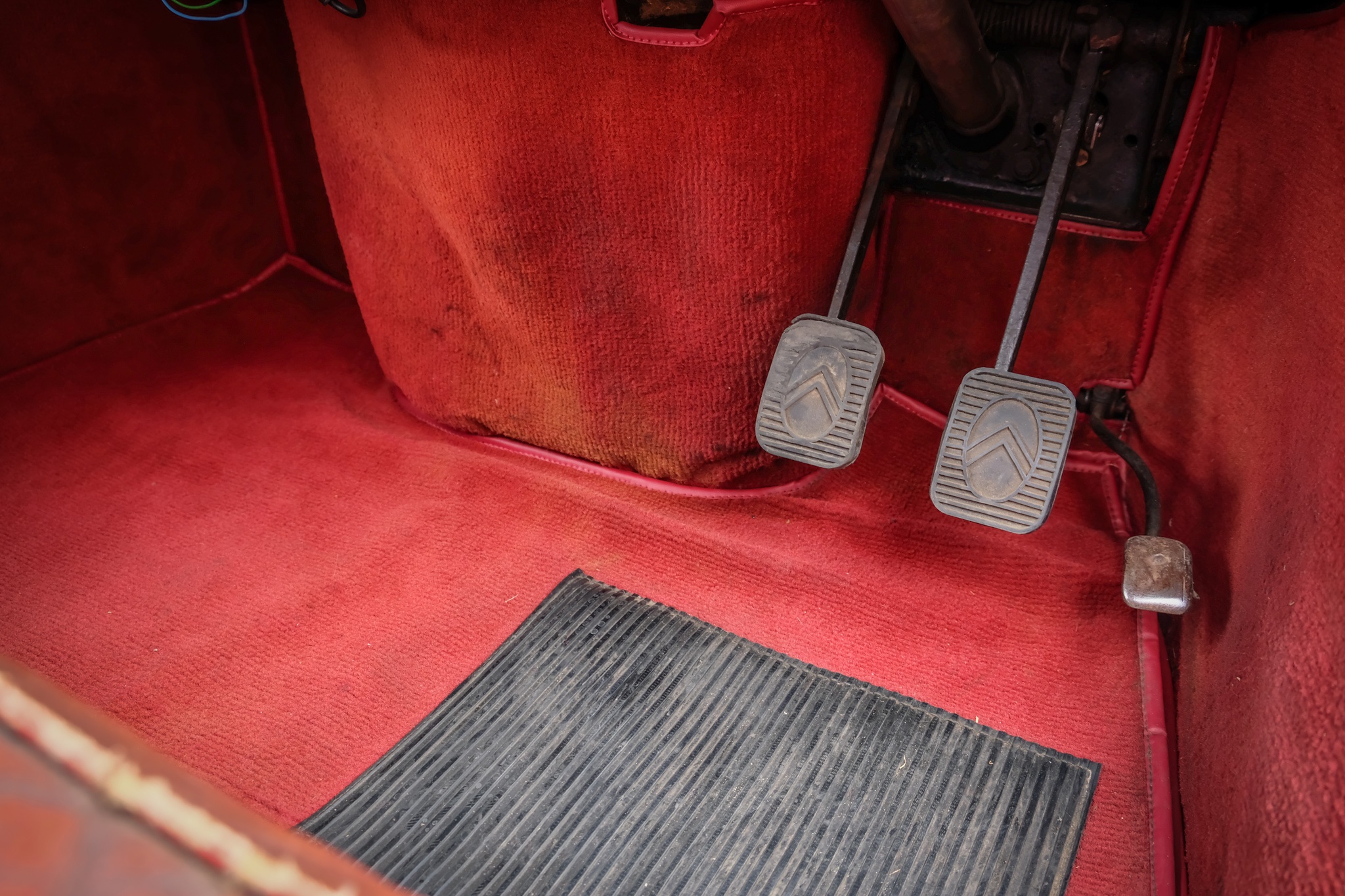 Lot 335 - 1950 Citroen Light 15 Traction Avant