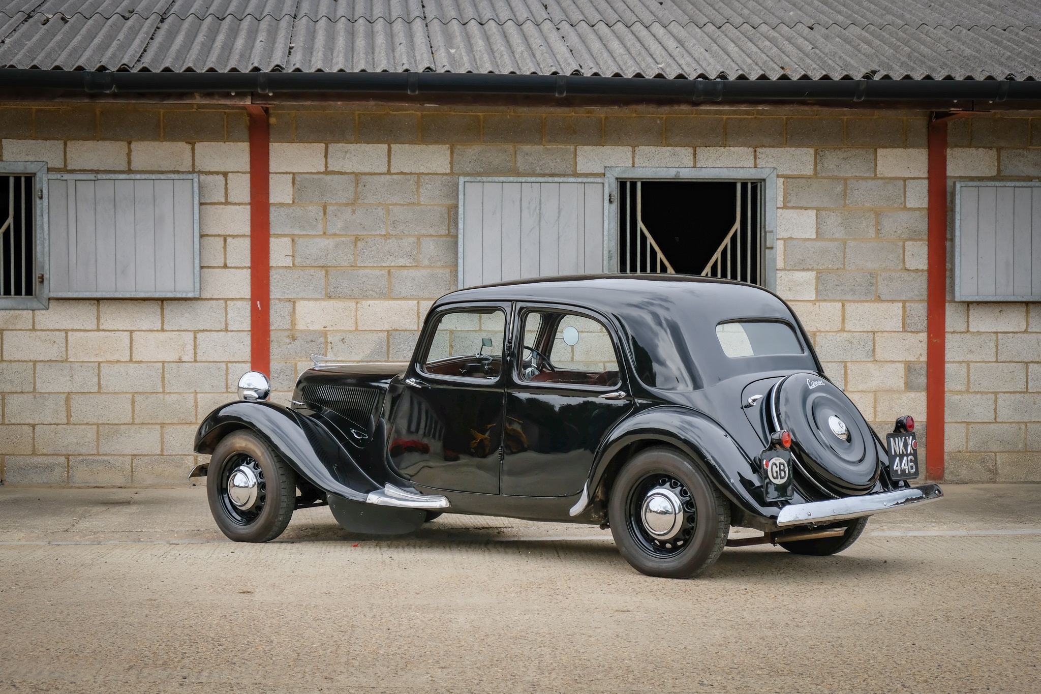 Lot 335 - 1950 Citroen Light 15 Traction Avant