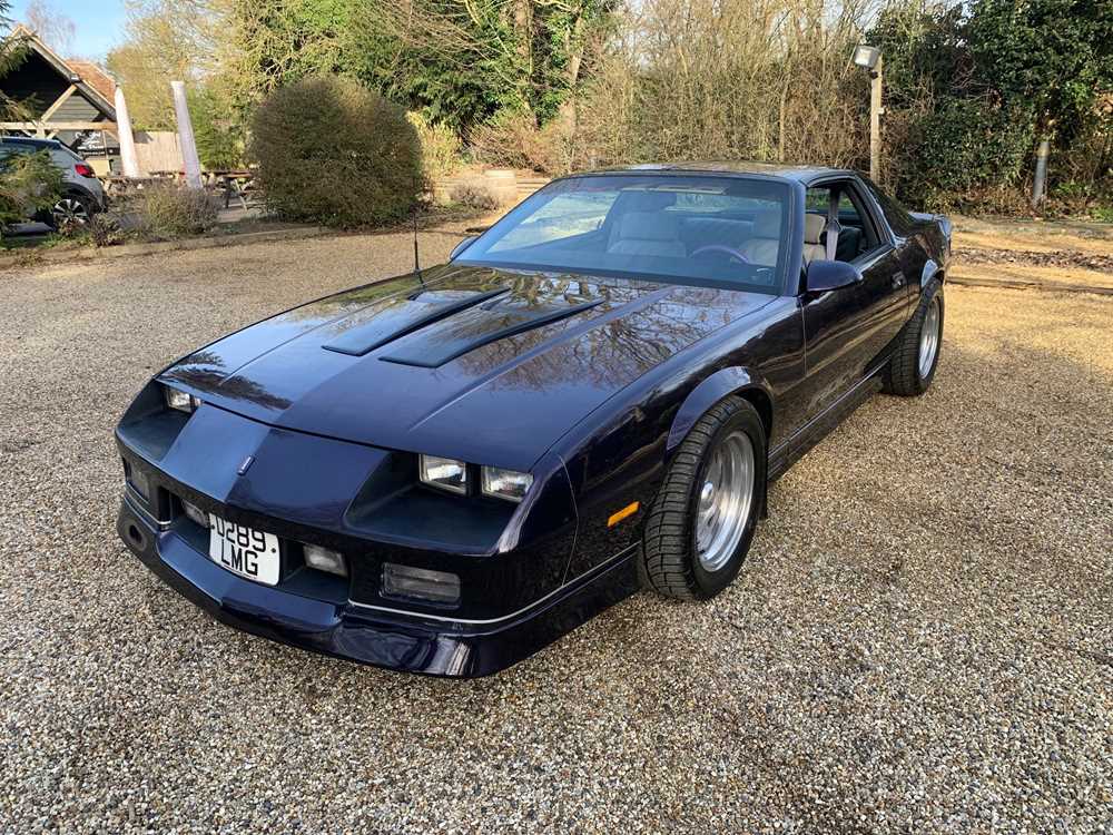 Lot 104 - 1987 Chevrolet Camaro IROC-Z Z28