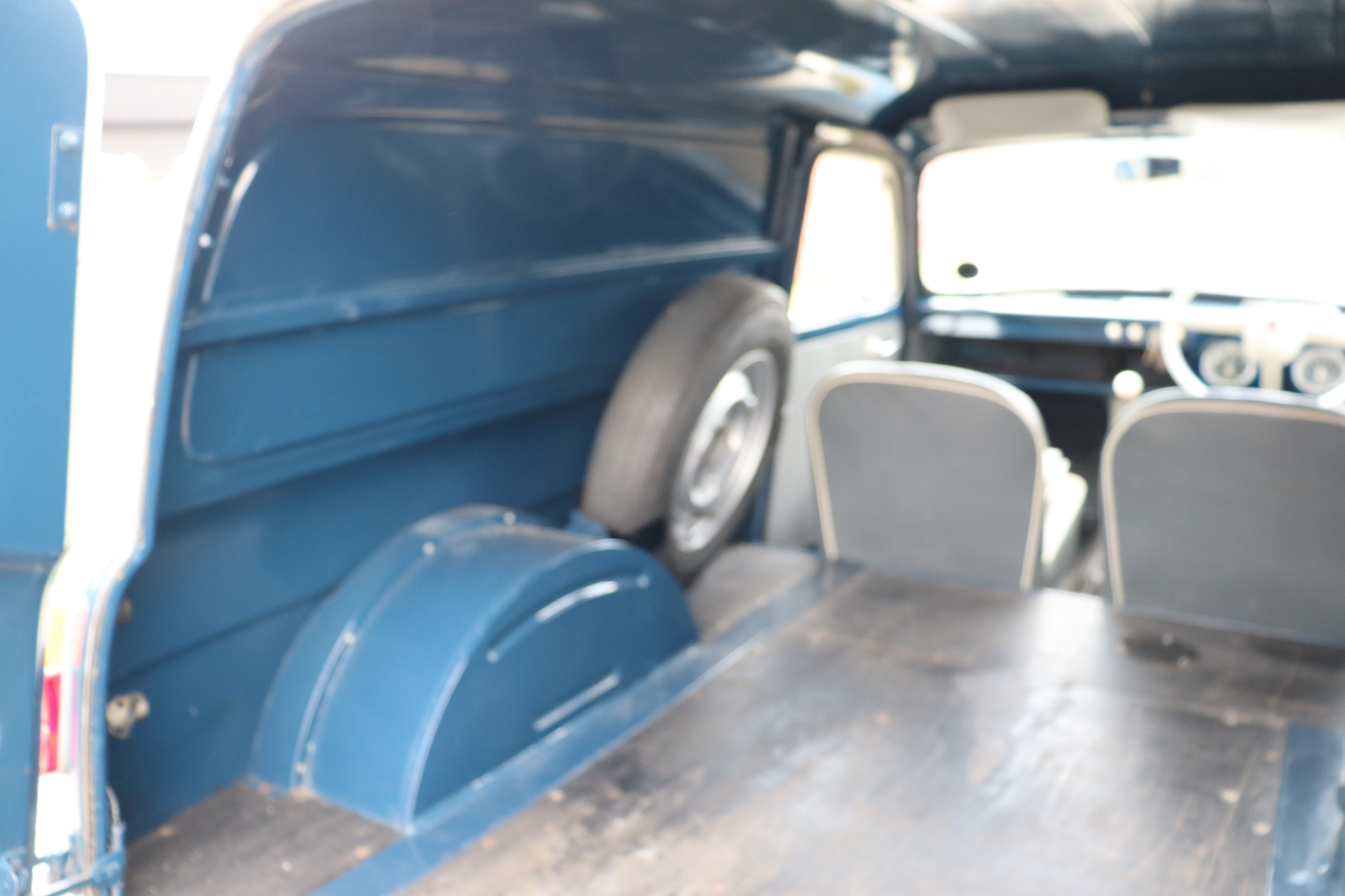Lot 356 - 1961 Ford Thames 300E Van