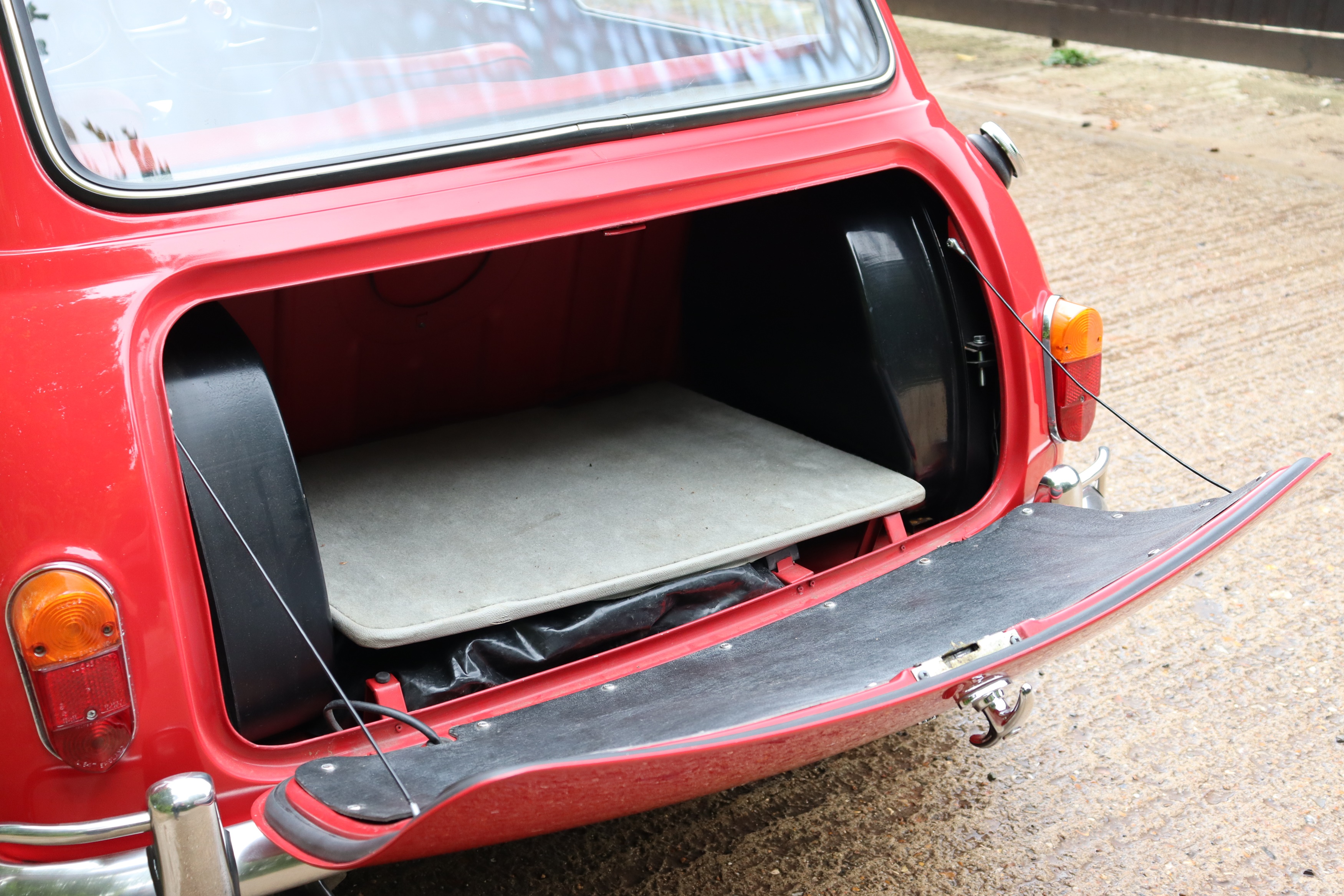 Lot 421 - 1964 Morris Mini Cooper S 1071