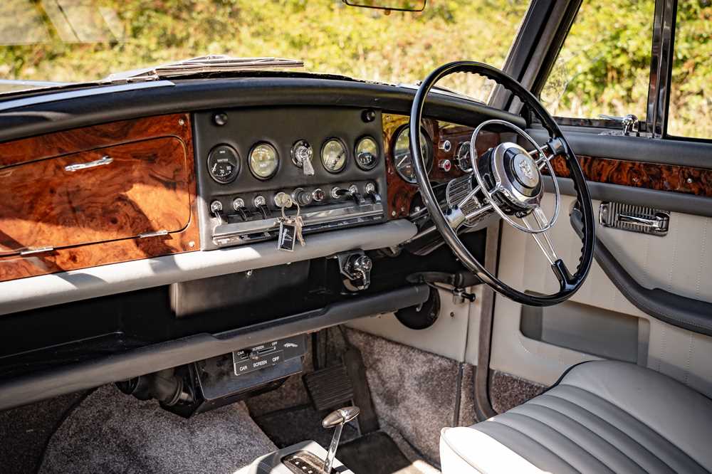 Lot 424 - c.1995 Royale Jaguar Drophead Coupe