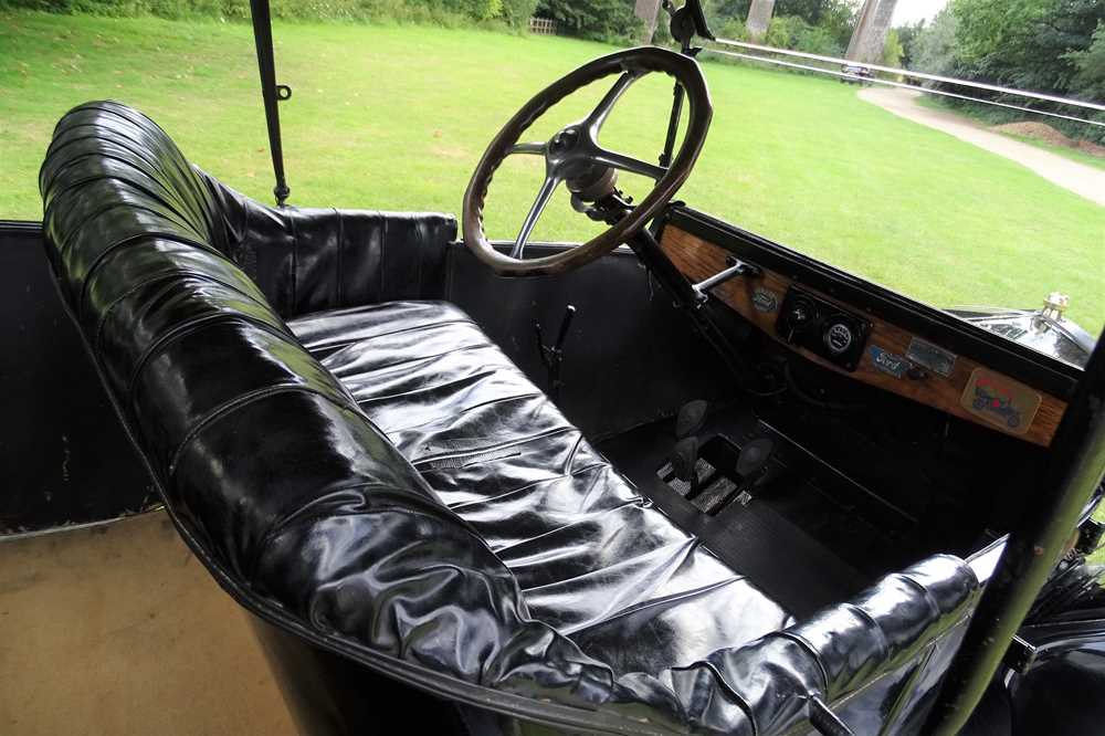 Lot 325 - 1920 Ford Model T Tourer