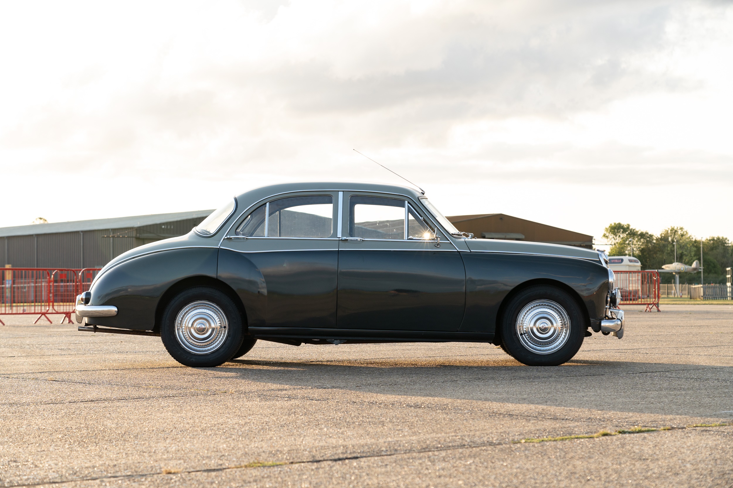 Lot 471 - 1958 MG Magnette ZB Varitone