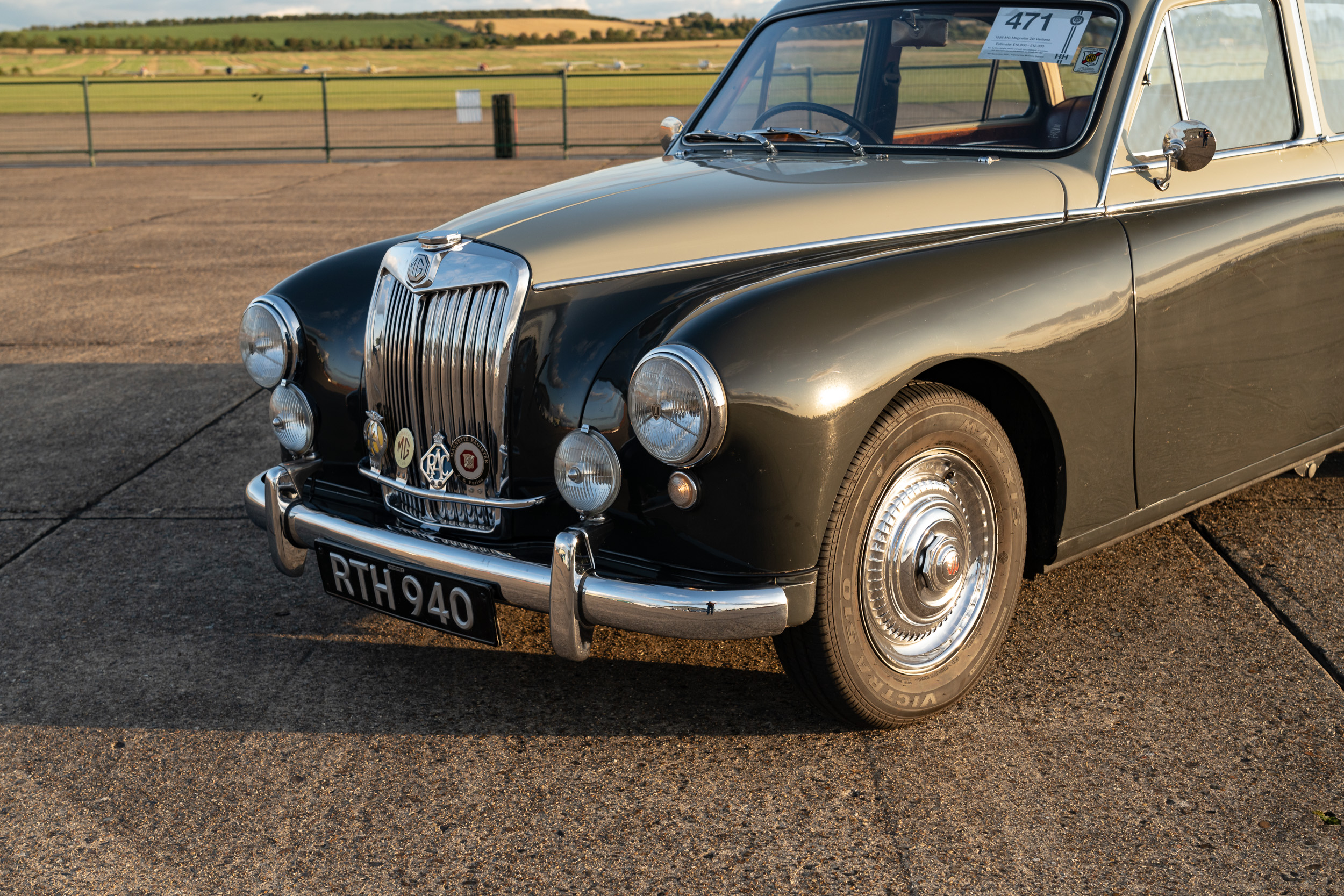 Lot 471 - 1958 MG Magnette ZB Varitone