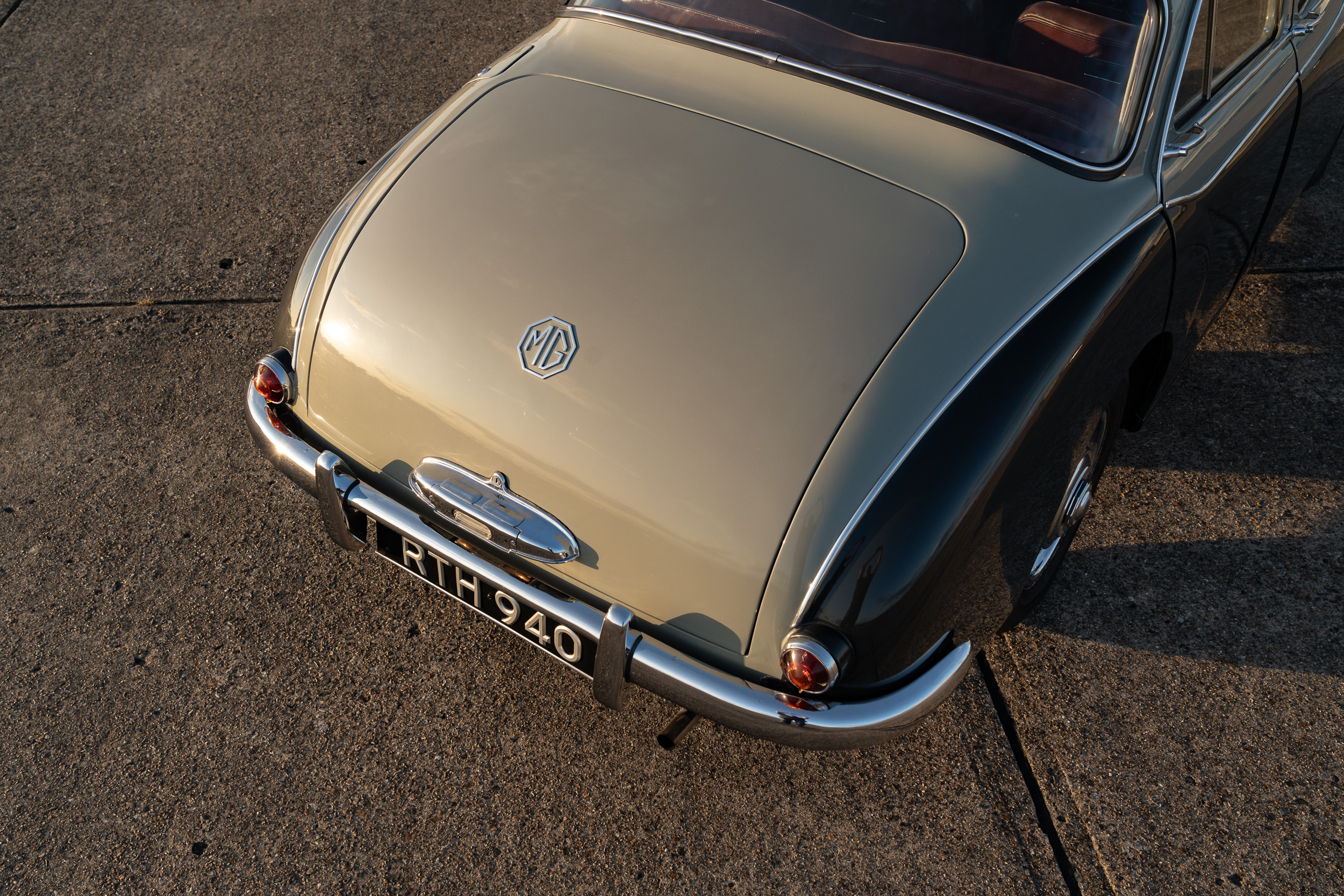 Lot 471 - 1958 MG Magnette ZB Varitone